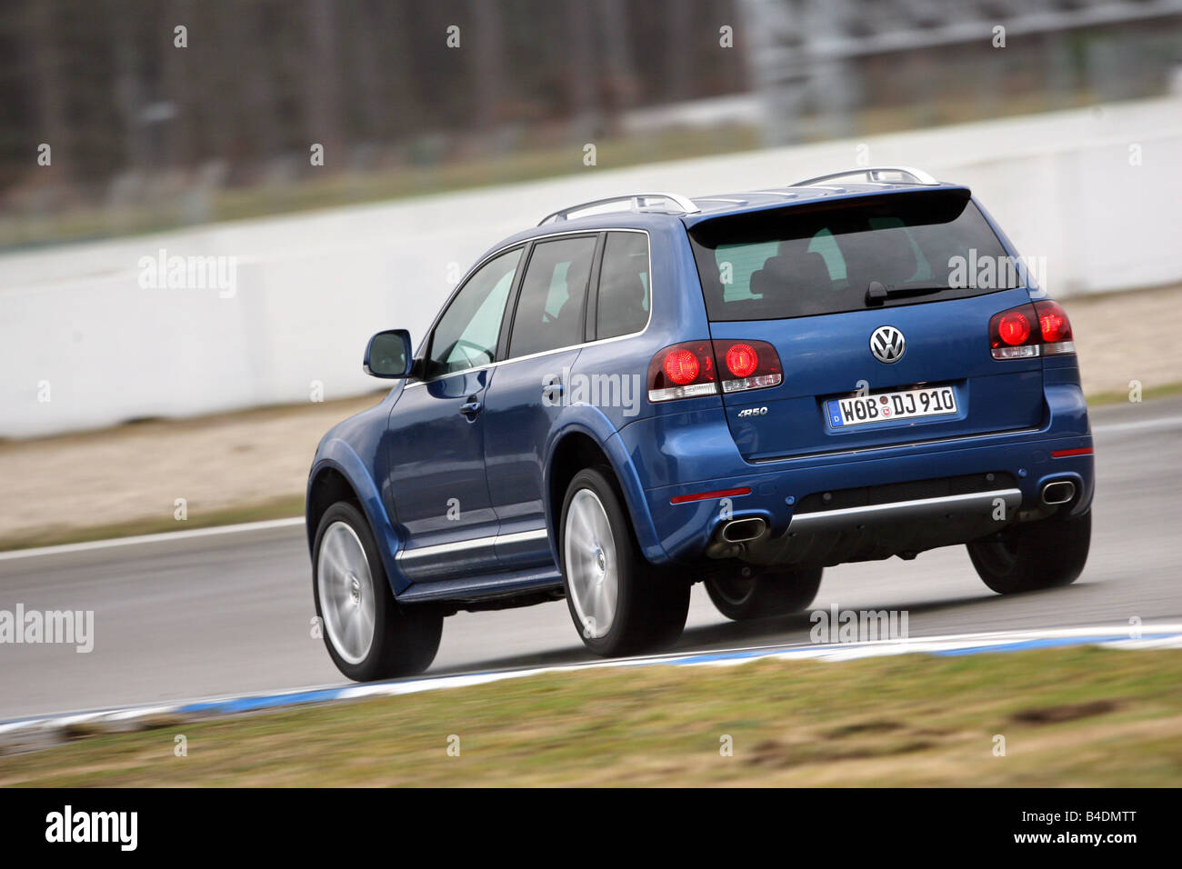 Vw volkswagen touareg r50 -Fotos und -Bildmaterial in hoher Auflösung ...