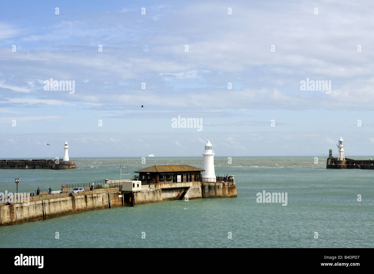 Eingang dover hafen -Fotos und -Bildmaterial in hoher Auflösung – Alamy