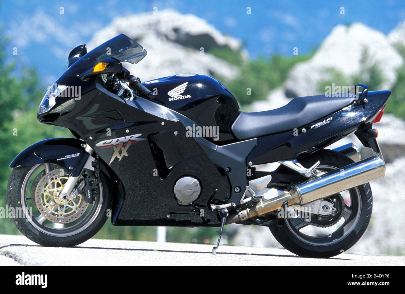 Honda cbr 1100 xx super blackbird -Fotos und -Bildmaterial in hoher ...
