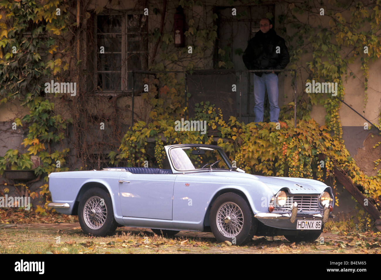 Triumph tr 4 -Fotos und -Bildmaterial in hoher Auflösung – Alamy