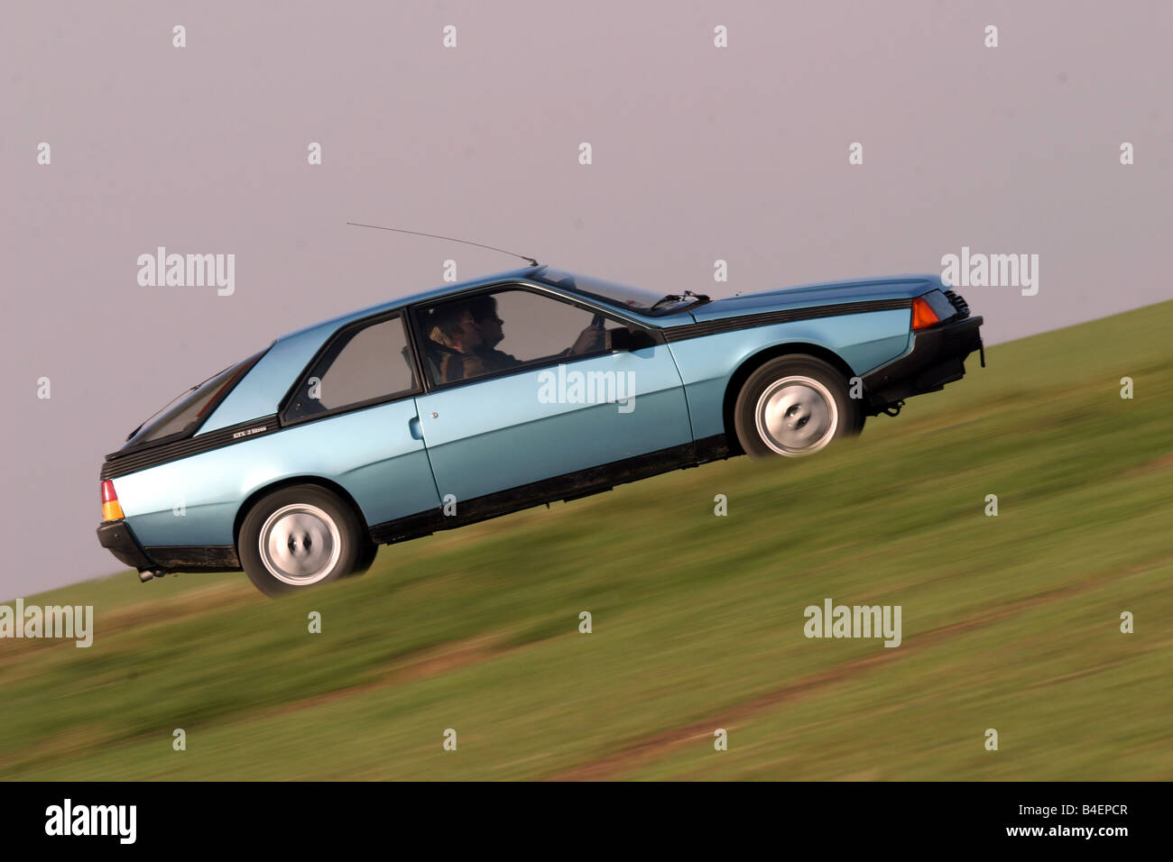 Auto, Renault Fuego, Modell Jahr ca. 1984, blau, altes Auto, 1980er ...