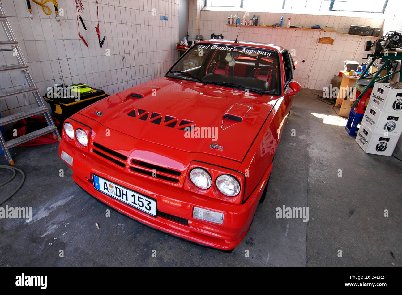Auto, Opel Manta B, Baujahr 1983, rot, Coupé, Coupe, Oldtimer, 1980er ...