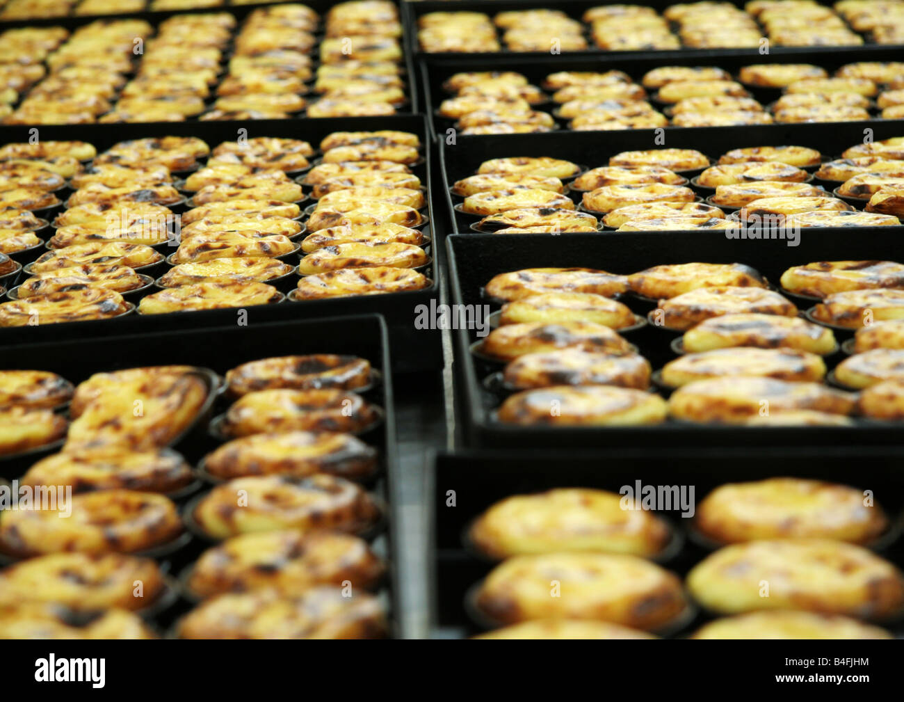 Pasteis de Belem an Antig Confeitaria de Belém Stockfotografie - Alamy