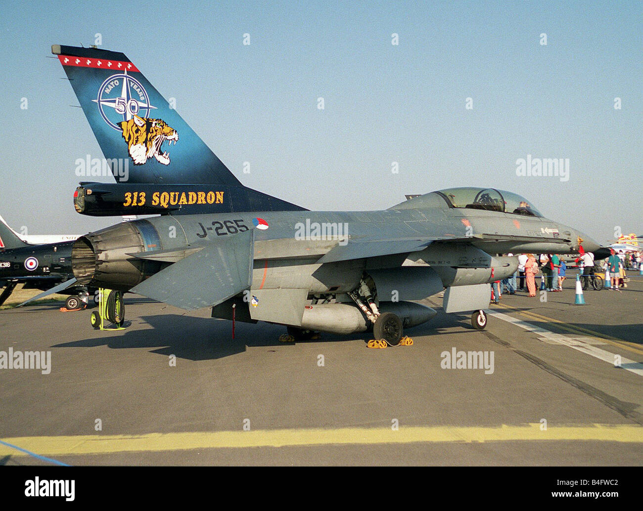 General Dynamics F16B J 265 313 Sqd an die niederländische Luftwaffe ...
