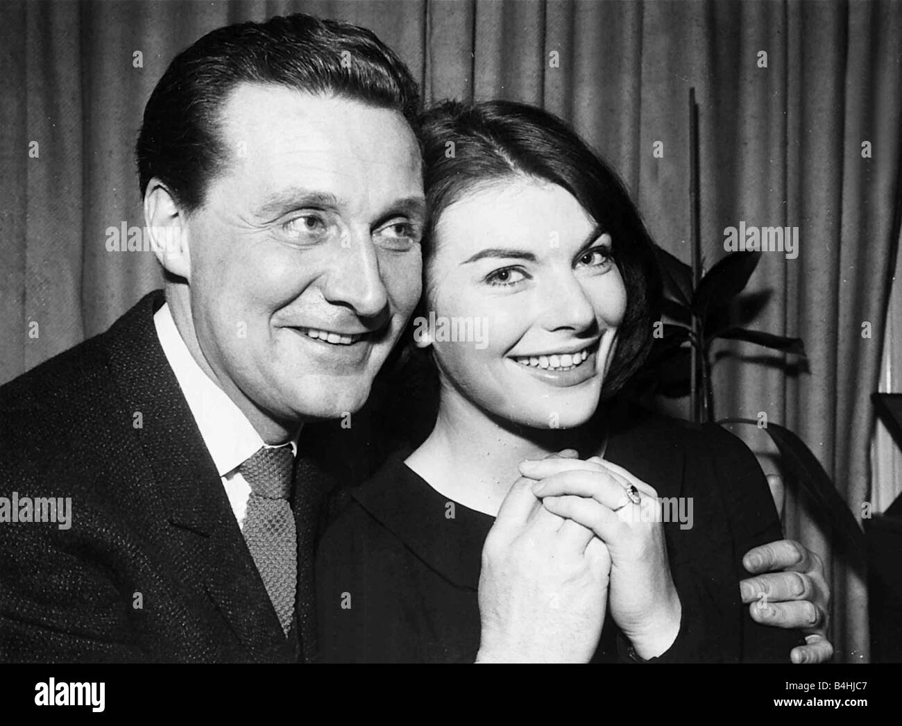Patrick macnee 1966 -Fotos und -Bildmaterial in hoher Auflösung – Alamy