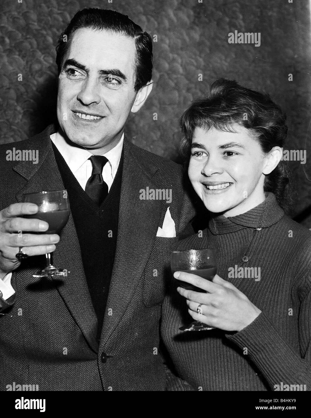 With Actor Tyrone Power Stockfotos & With Actor Tyrone Power Bilder - Alamy