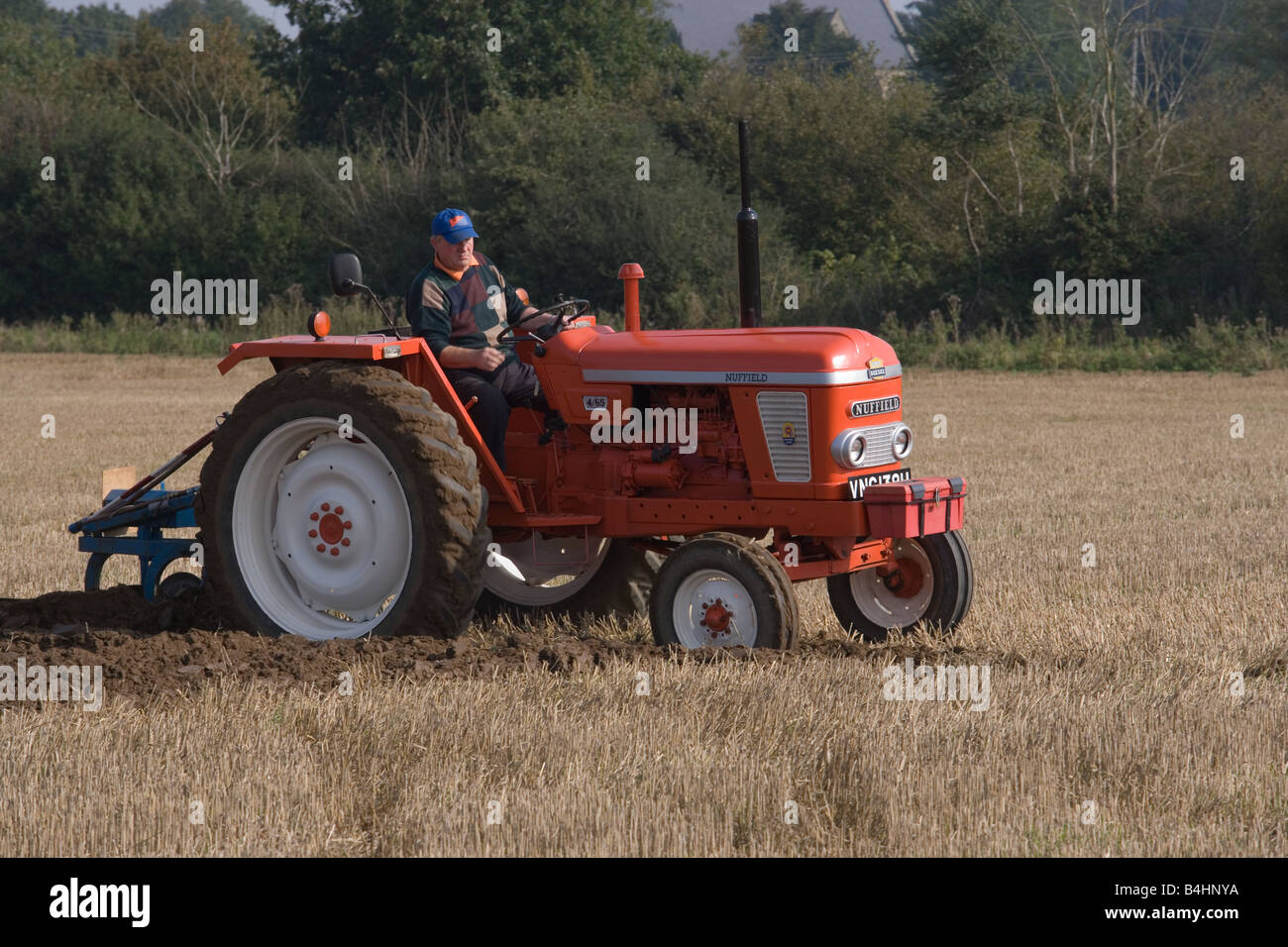 Jahrgang nuffield traktor -Fotos und -Bildmaterial in hoher Auflösung ...