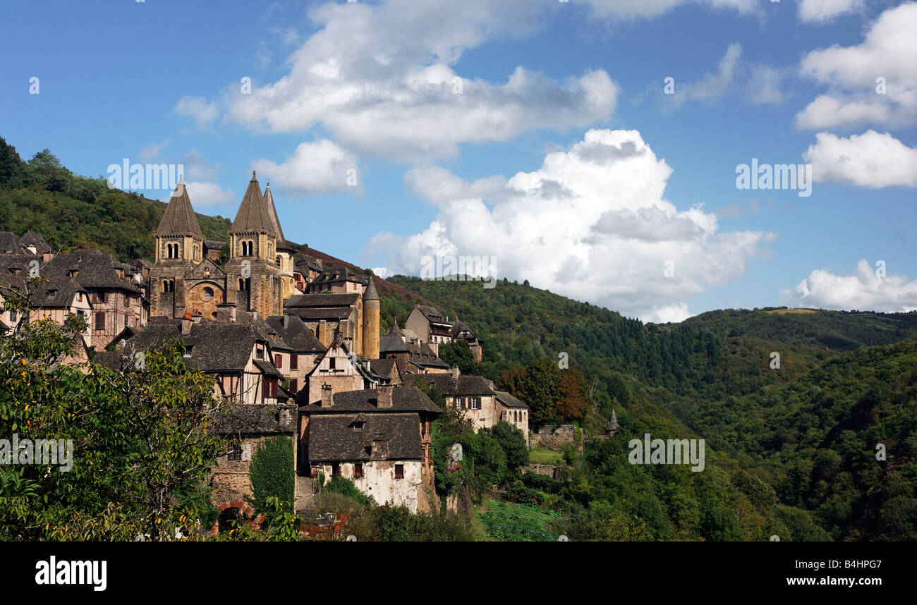 Abbey church sainte foy conques aveyron -Fotos und -Bildmaterial in ...