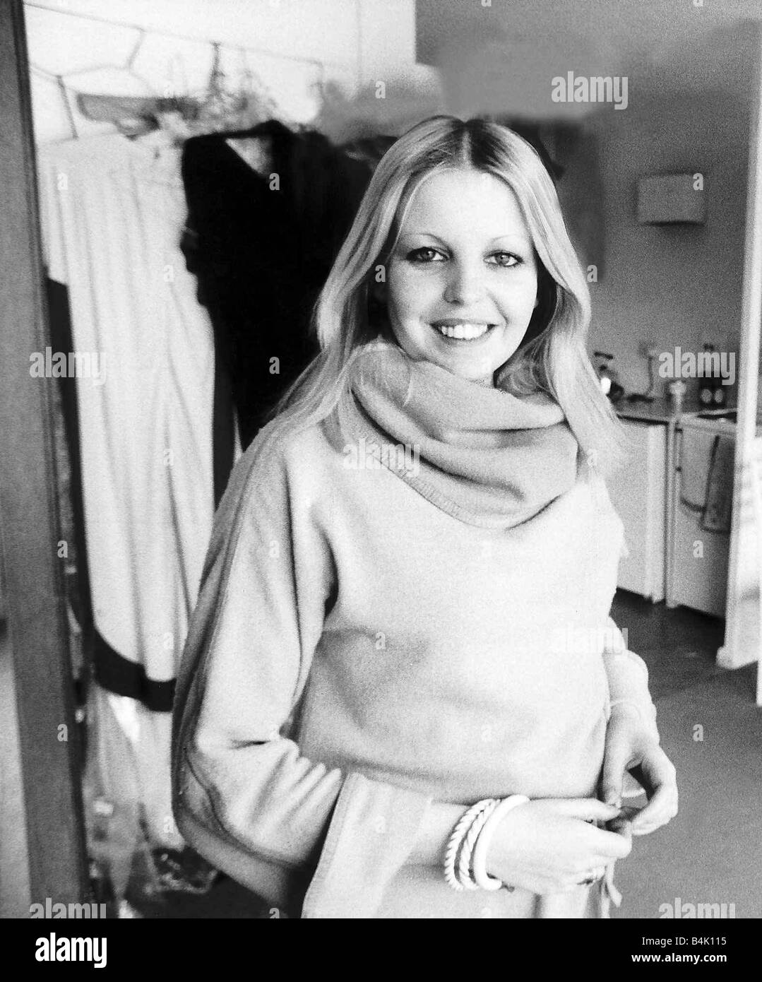 Schauspielerin sally thomsett -Fotos und -Bildmaterial in hoher ...
