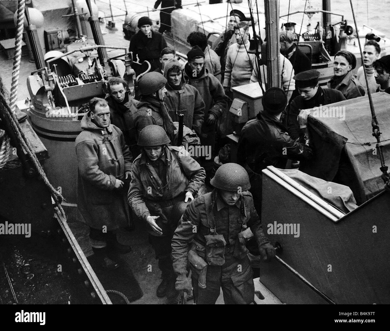 Ww2 radio -Fotos und -Bildmaterial in hoher Auflösung - Seite 2 - Alamy
