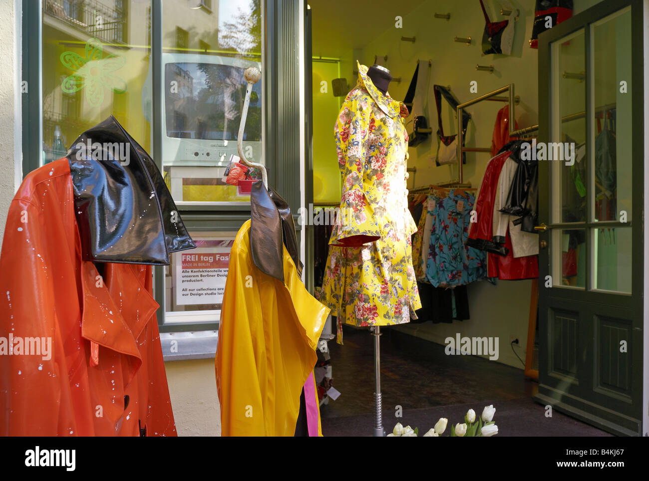 Deutschland, Berlin, Mode shop "FREItag-Fashion" in den Hackeschen ...