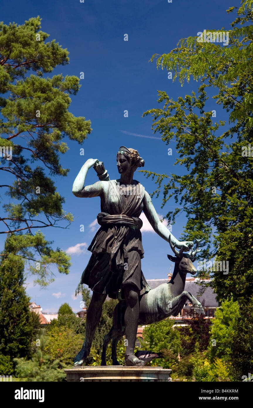 Statue der Diana die Jägerin, Jardin de Diane, Château de Fontainebleau ...