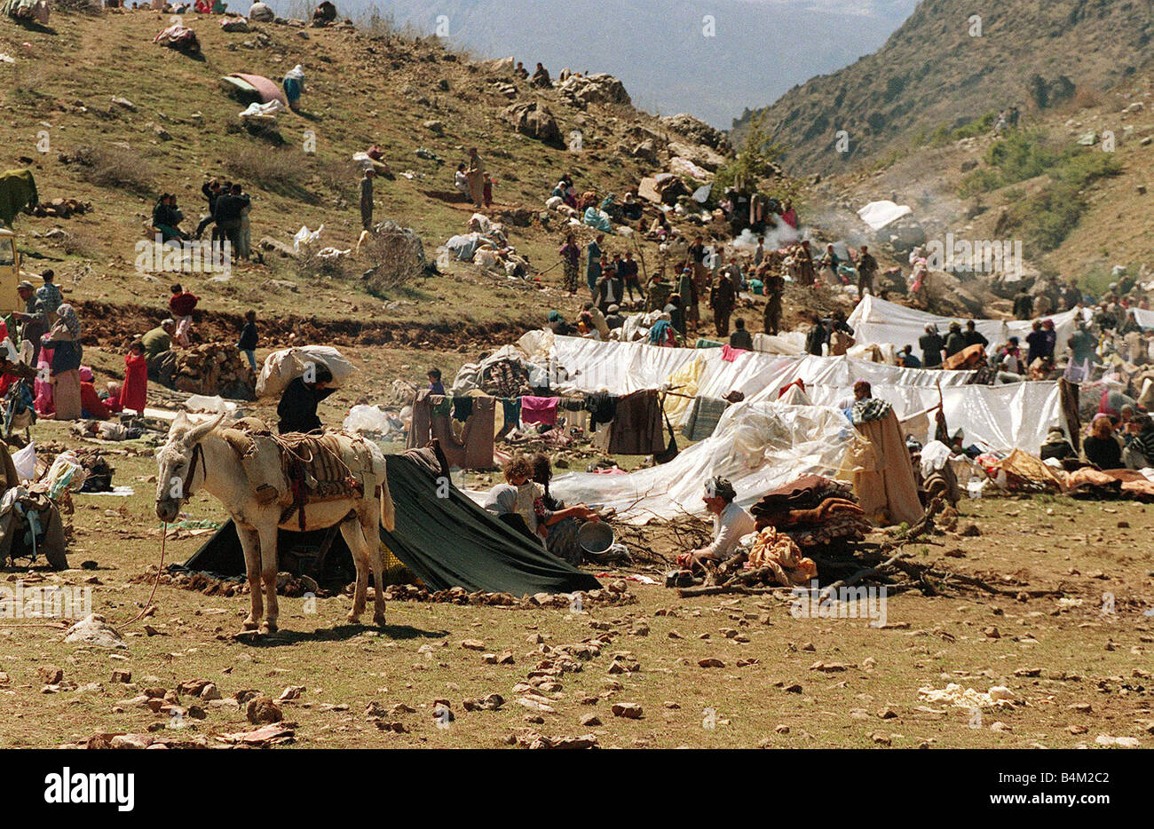 Kurdish refugees 1991 -Fotos und -Bildmaterial in hoher Auflösung – Alamy