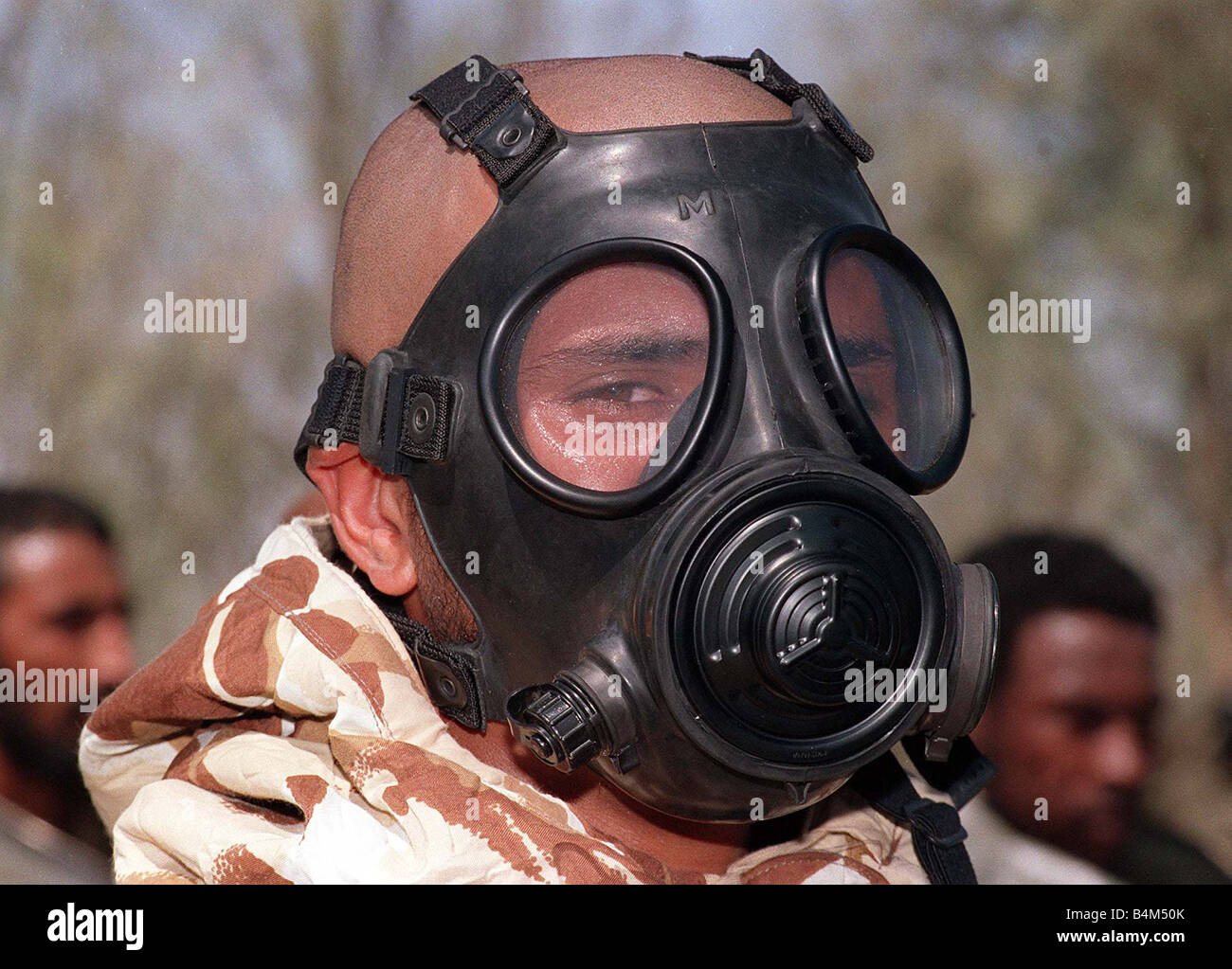 Gas mask training -Fotos und -Bildmaterial in hoher Auflösung – Alamy