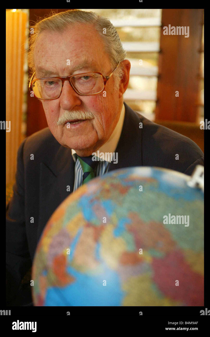 Alan whicker -Fotos und -Bildmaterial in hoher Auflösung – Alamy