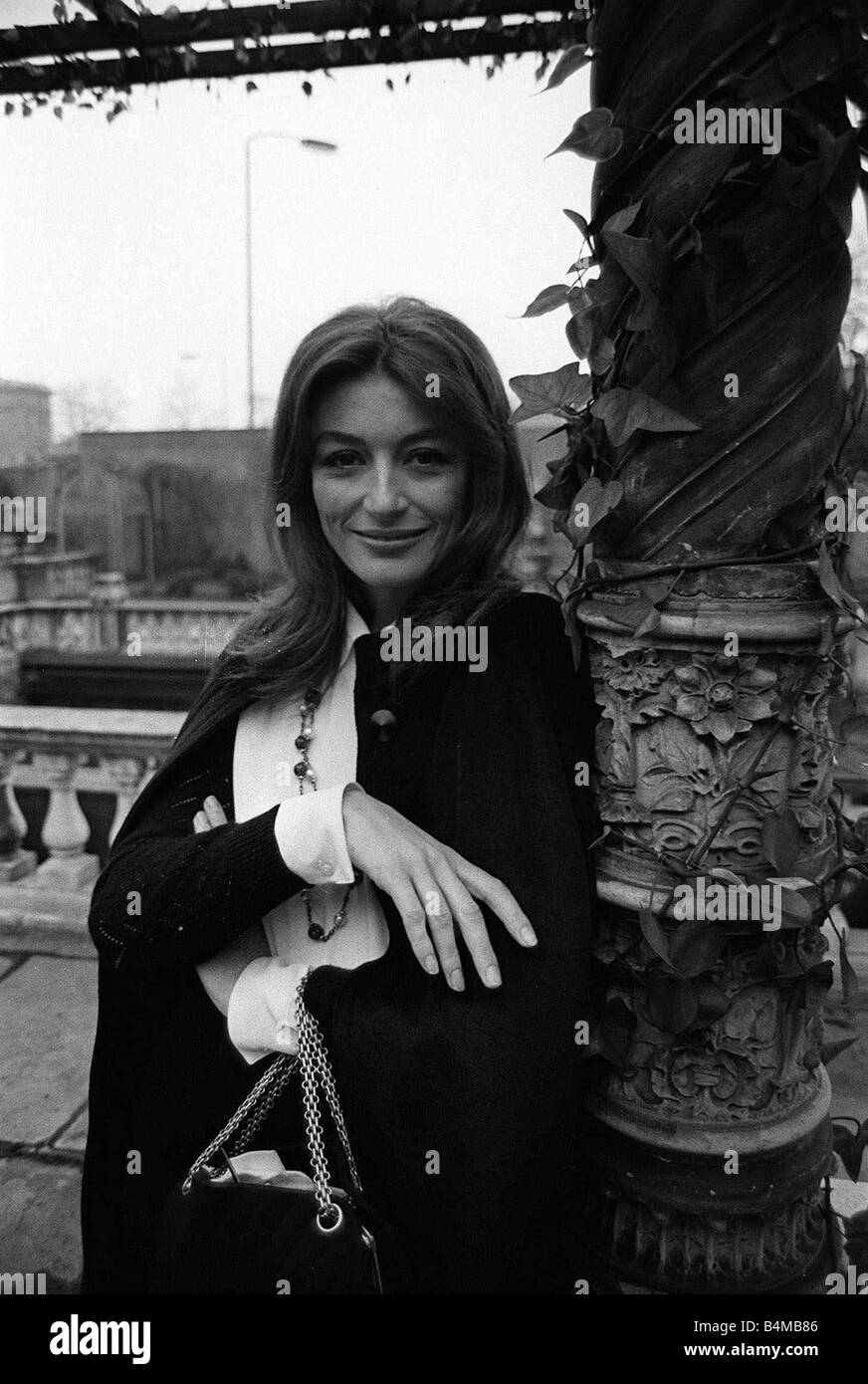 Anouk Aimee Style Anouk Aimée La Dolce Vita Posters And Photos 196489