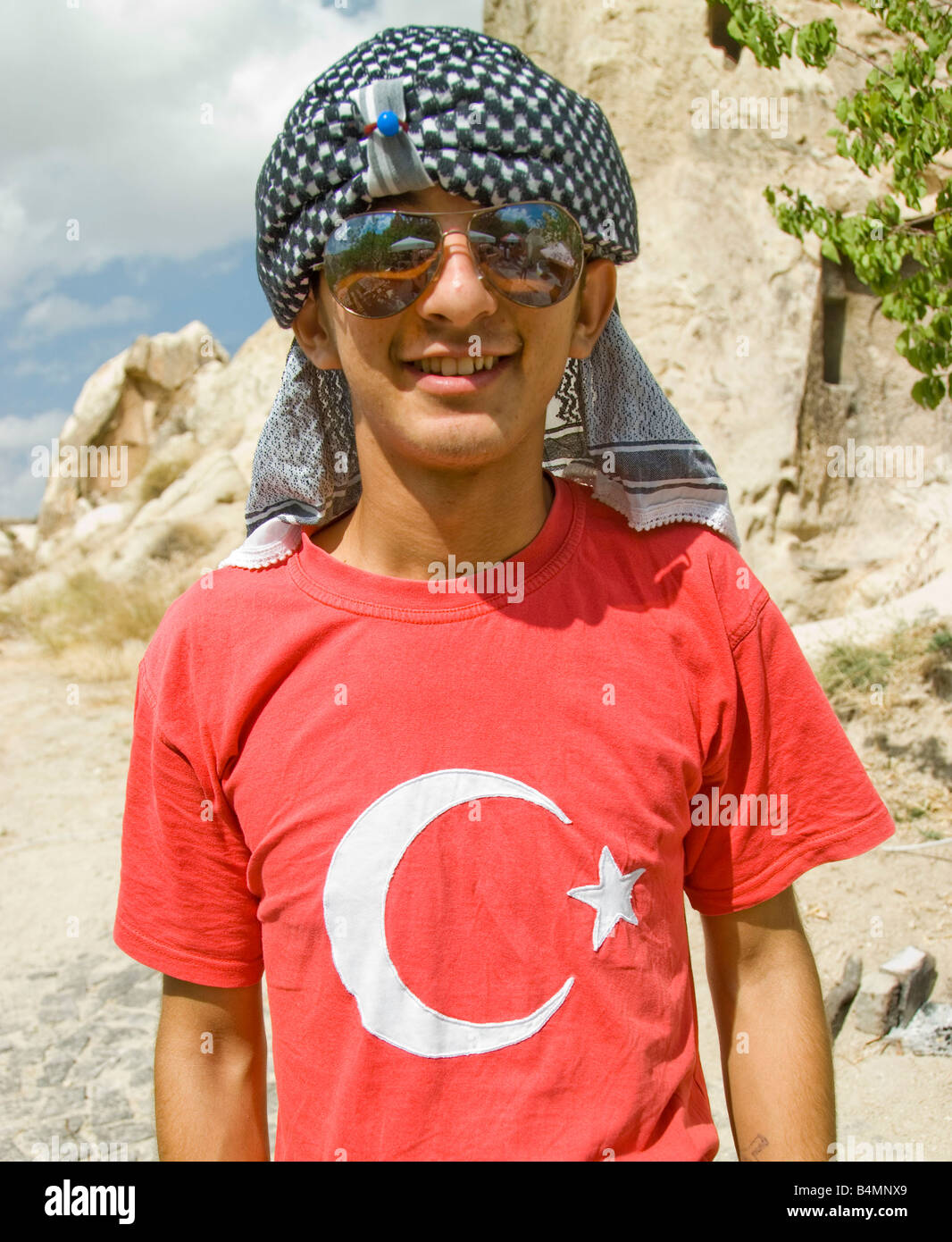 Boy turkish -Fotos und -Bildmaterial in hoher Auflösung – Alamy