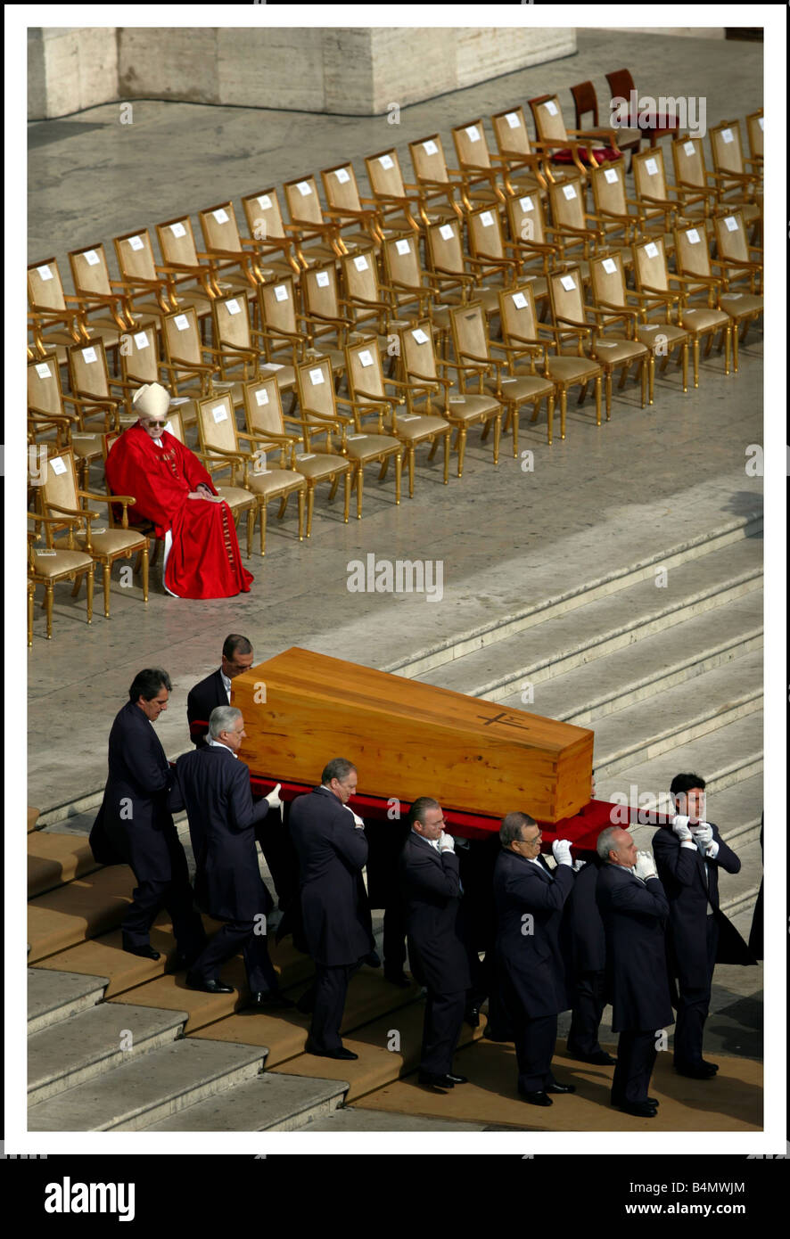 Papst Johannes Paul II Beerdigung in St Peters Sq Rom der Totenmesse ...
