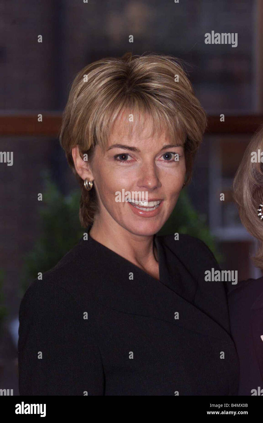 Mary nightingale -Fotos und -Bildmaterial in hoher Auflösung – Alamy