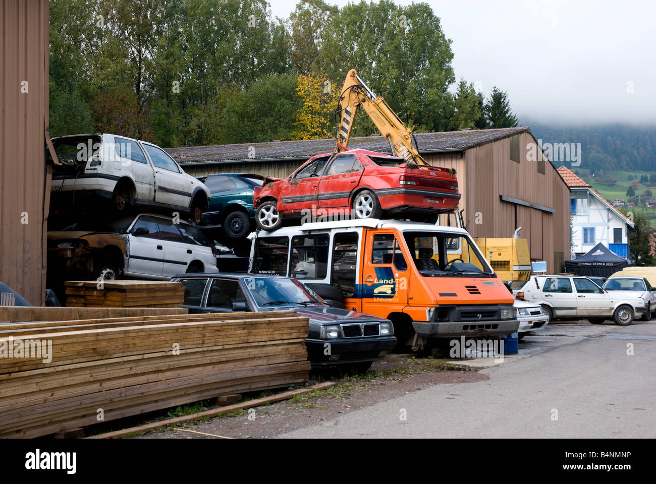 Auto Schrottplatz Stockfotos und -bilder Kaufen - Alamy