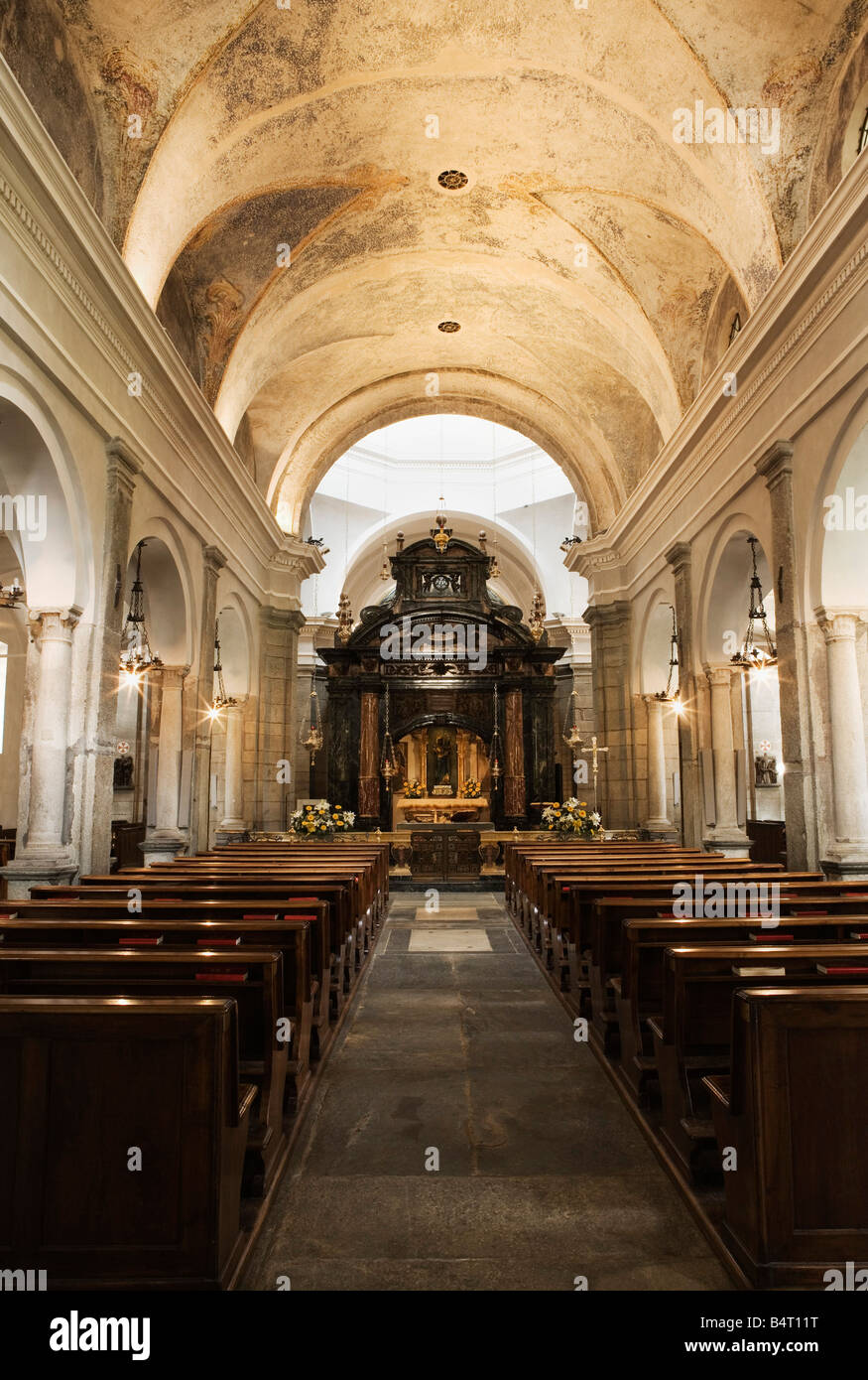 Breiter Gang Basilika della Madonna Nera (Basilika Antica) Heiligtum ...