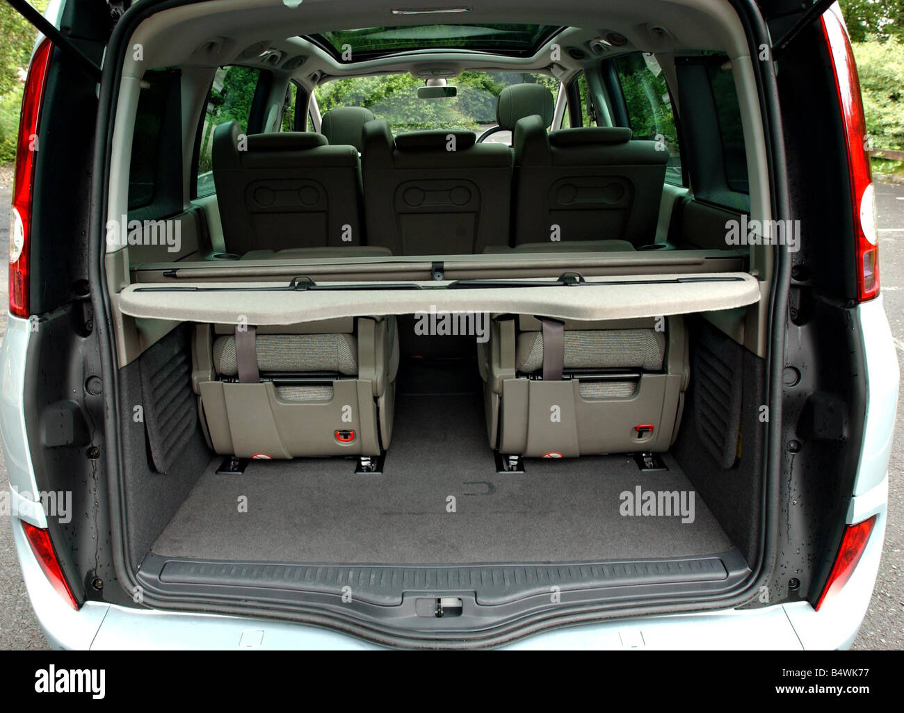 Renault Espace Auto Juni 2003 Silber Auto HK52 VSP Kofferraum ...