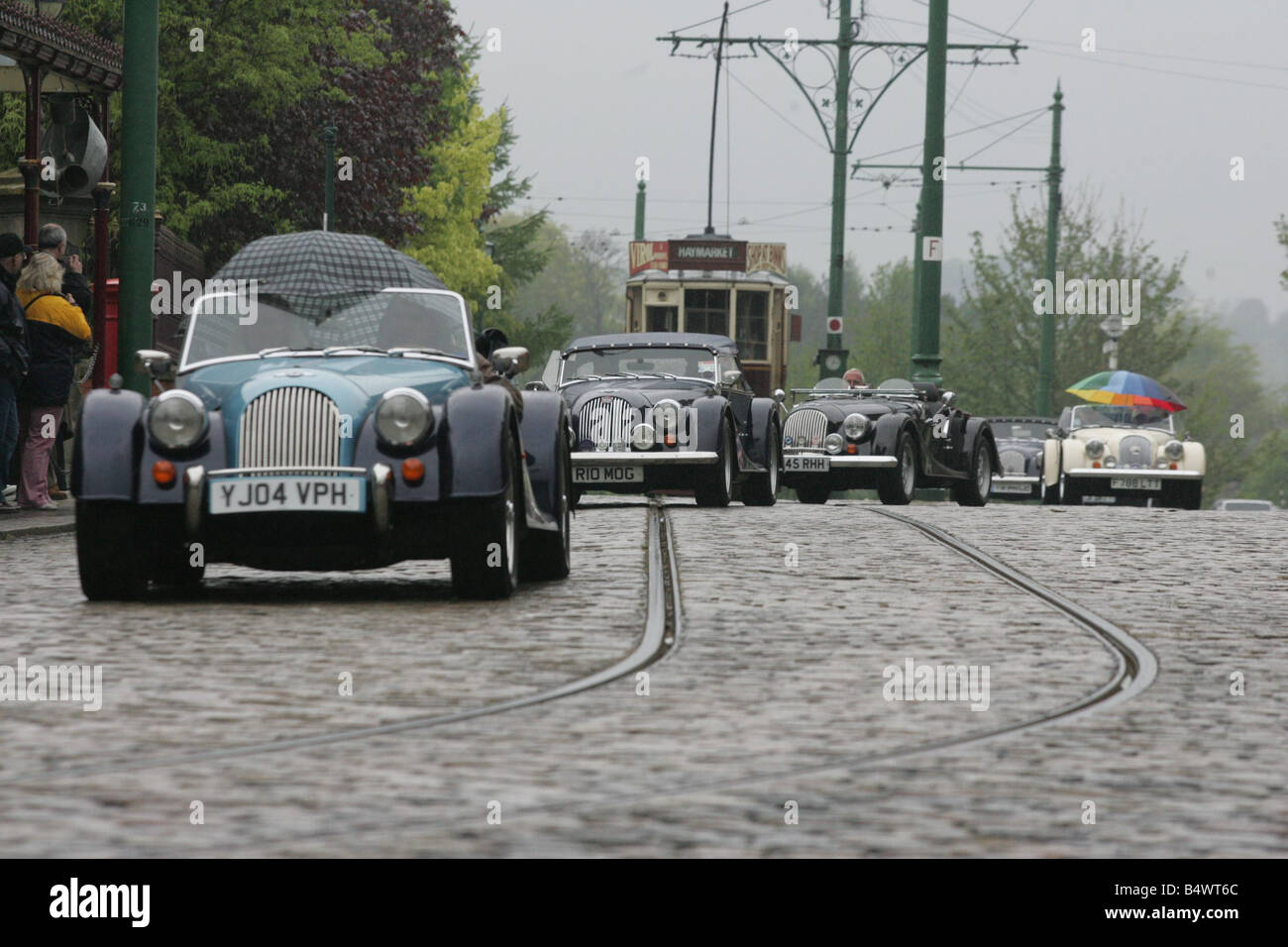 Oldtimer Morgan motor Cars parade durch die Altstadt am Beamish nach ...