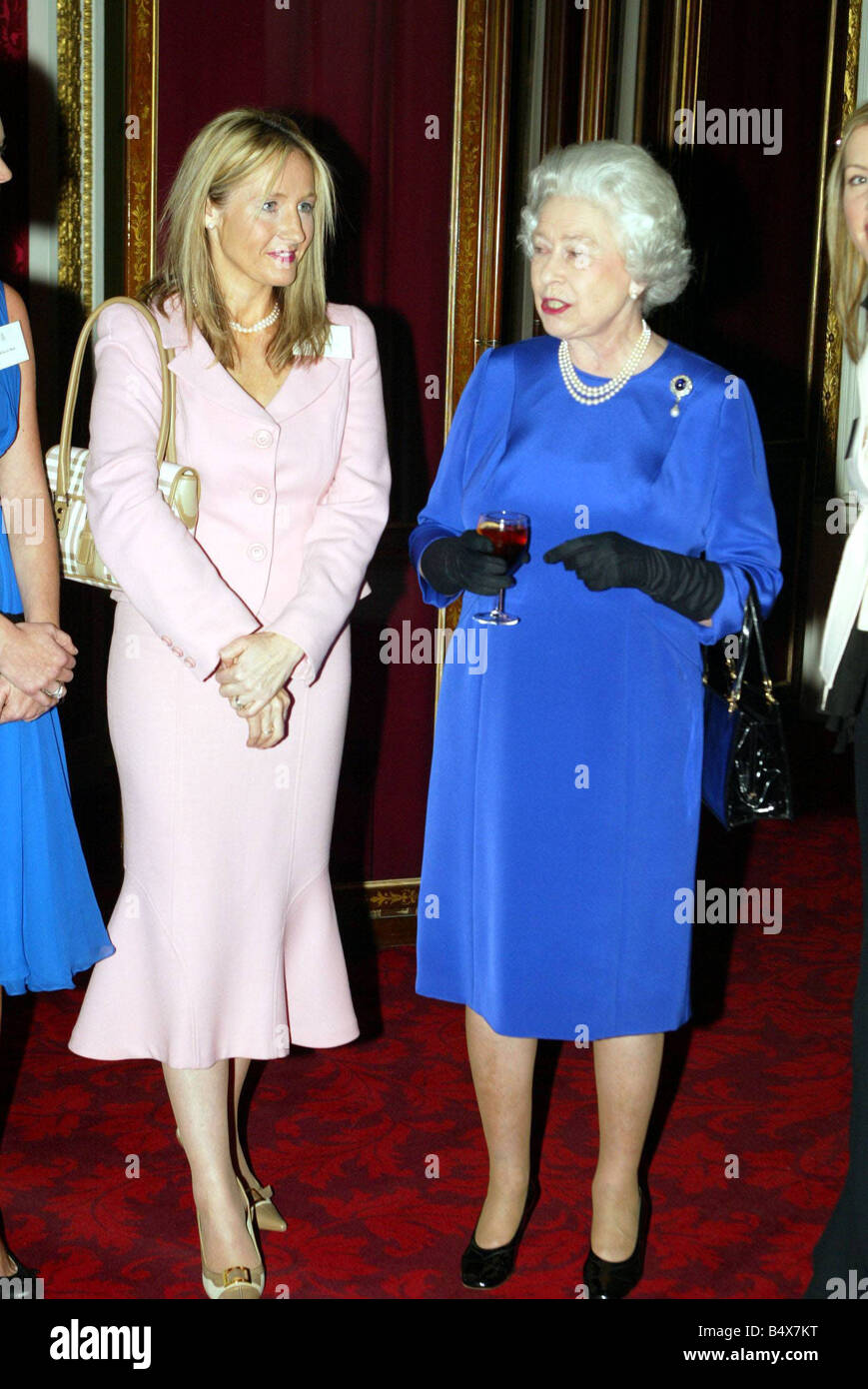 Königin Elizabeth II. bei einem speziell statt Mittagessen für Frauen ...