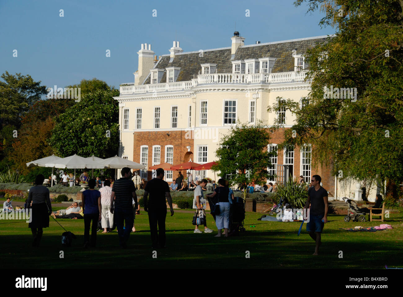 Cannizaro park wimbledon -Fotos und -Bildmaterial in hoher Auflösung ...