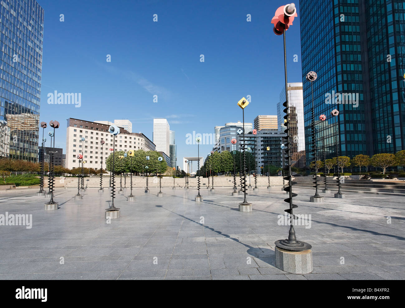 La defense paris france -Fotos und -Bildmaterial in hoher Auflösung – Alamy
