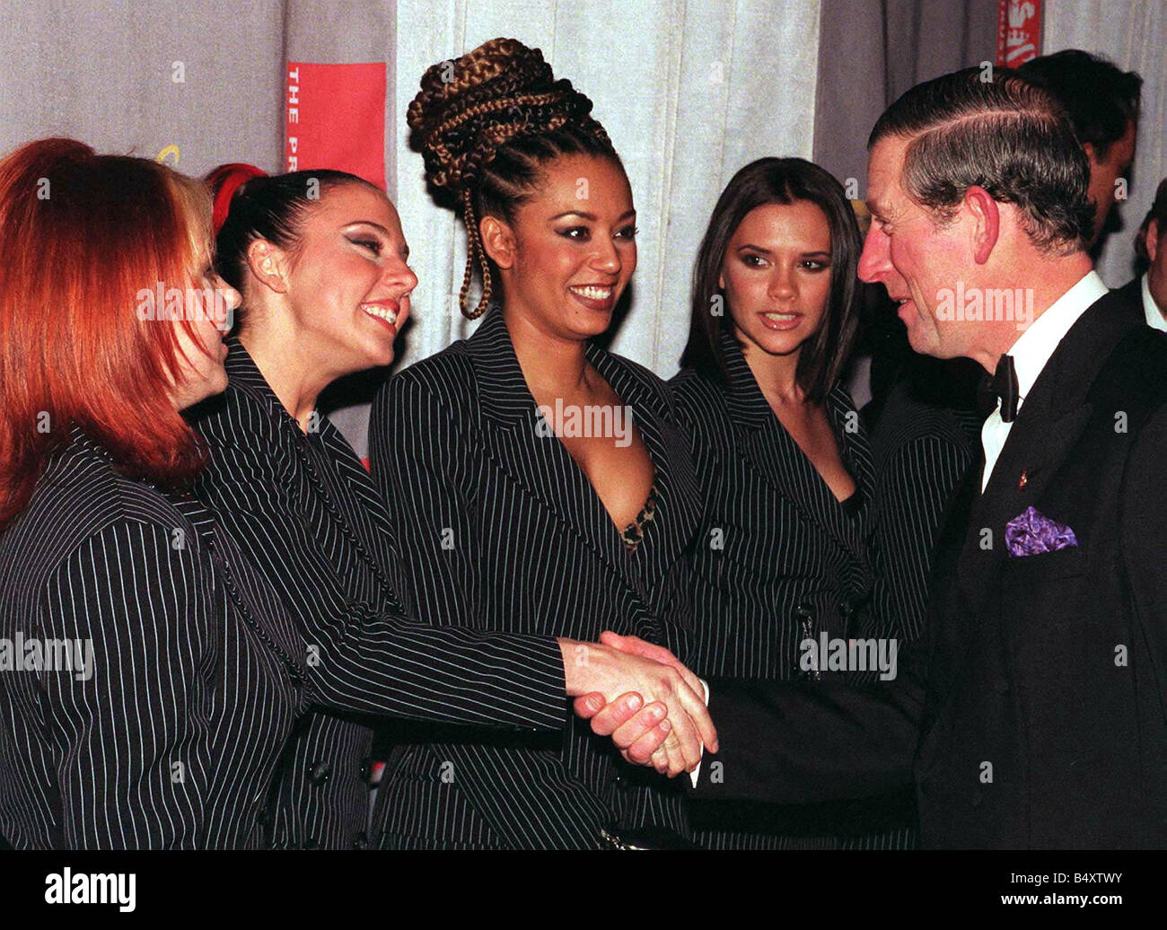 Spice Girls Geri Halliwell Mel B Und Victoria Adams Zusehen Wie Mel C