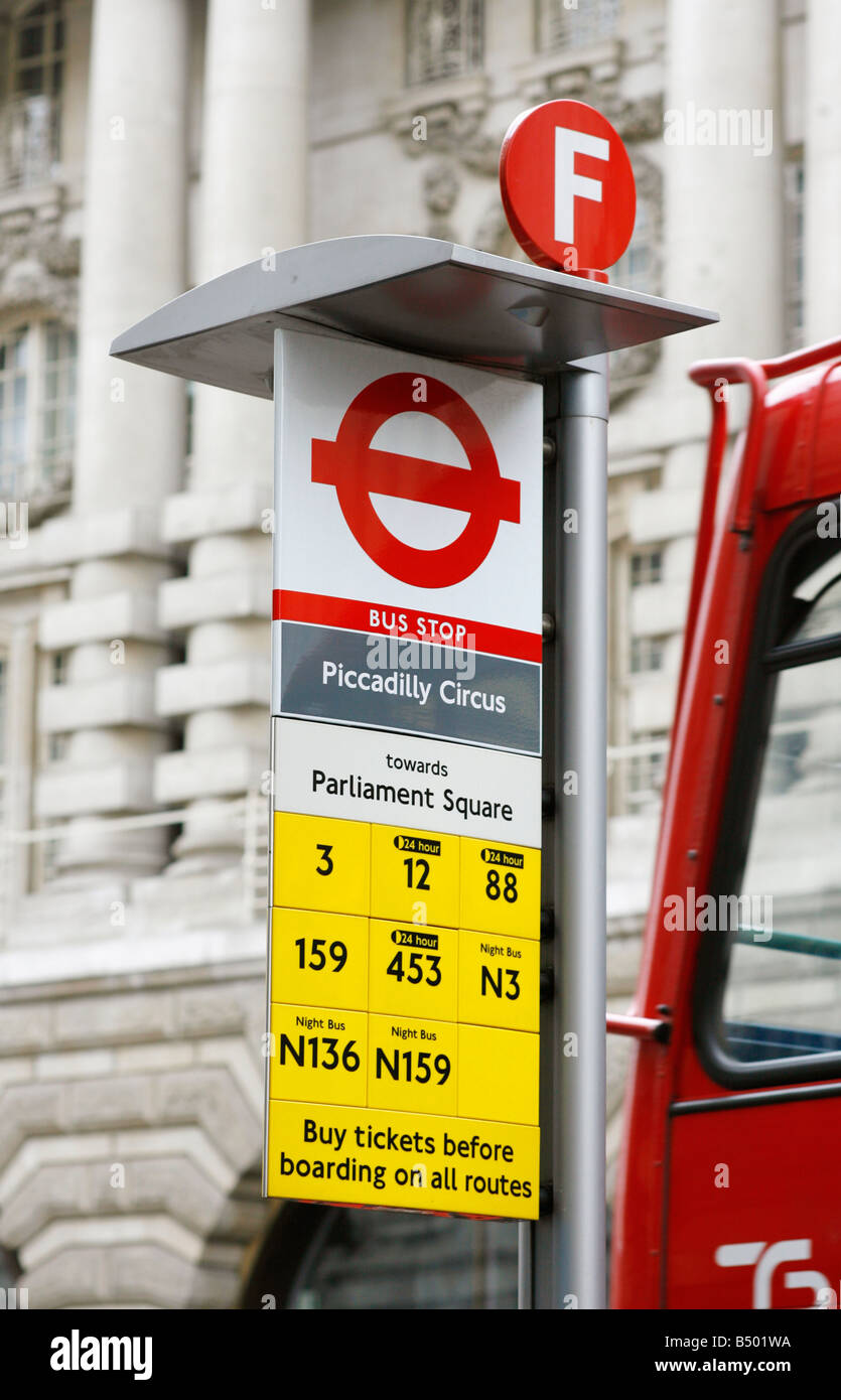 Bushaltestelle england -Fotos und -Bildmaterial in hoher Auflösung – Alamy
