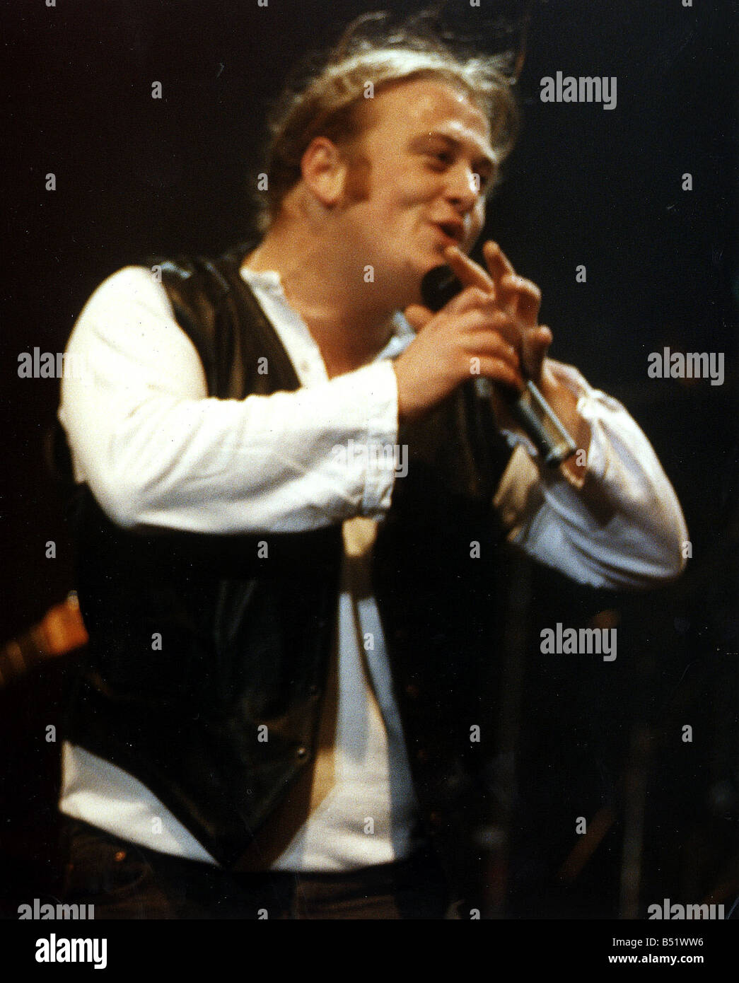 The commitments andrew strong -Fotos und -Bildmaterial in hoher ...