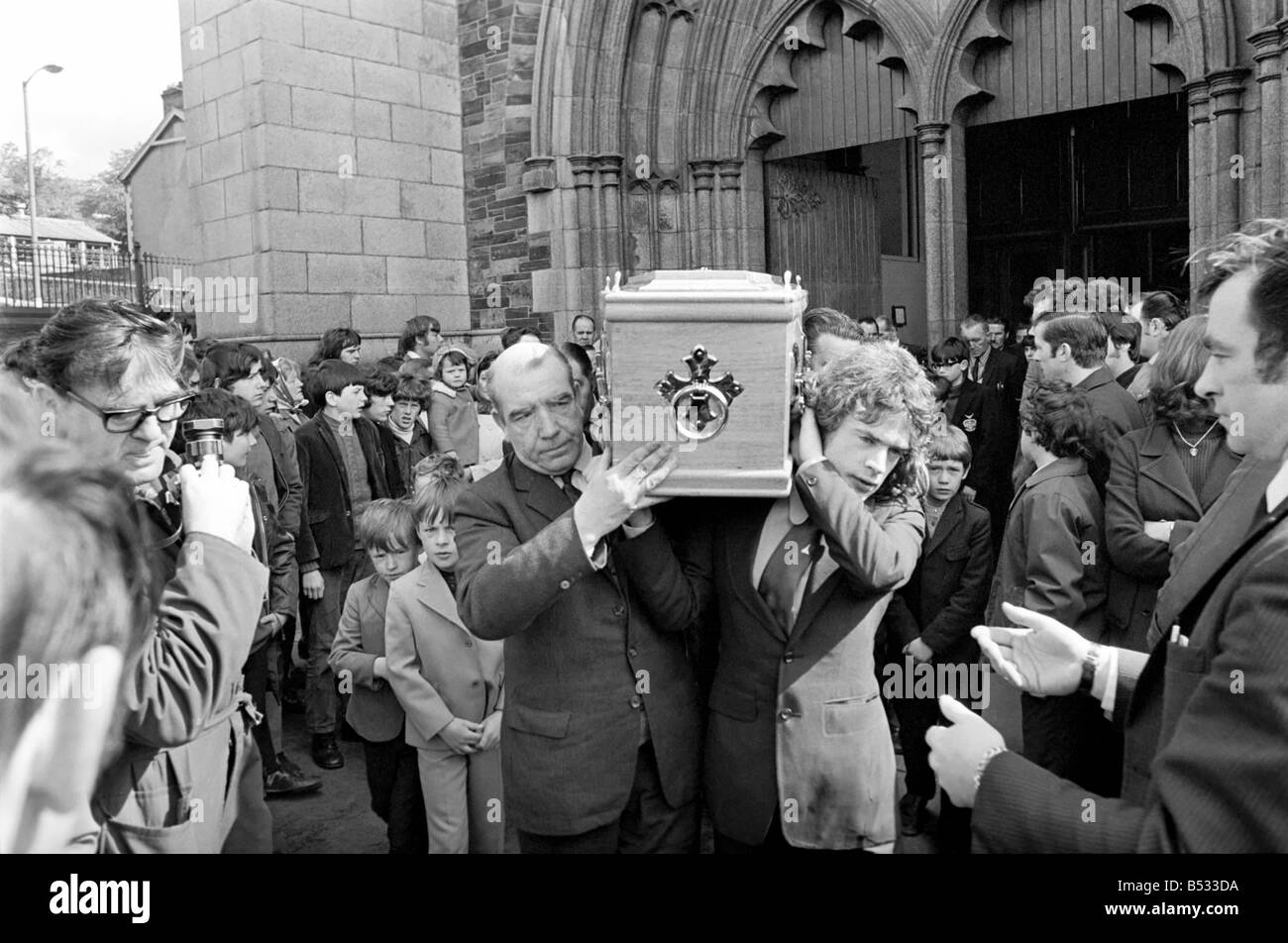 Manus deery -Fotos und -Bildmaterial in hoher Auflösung – Alamy