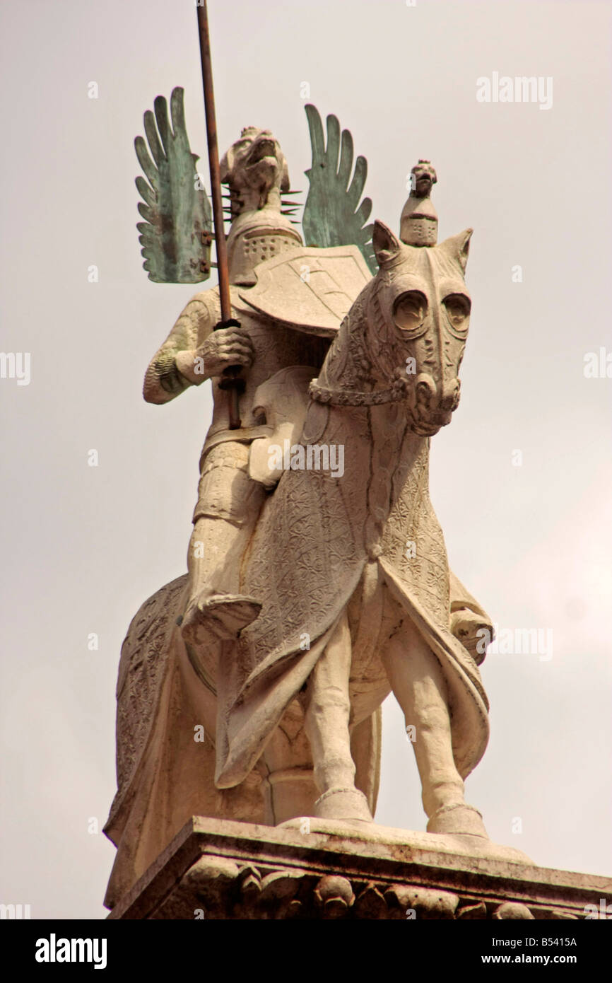 Pferd mit Ritter auf Arche Scaligeri verzierten gotischen Gräber der ...