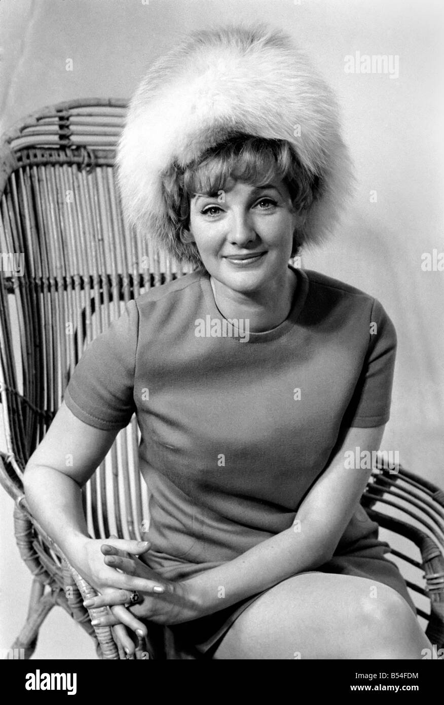 Paul daneman -Fotos und -Bildmaterial in hoher Auflösung – Alamy