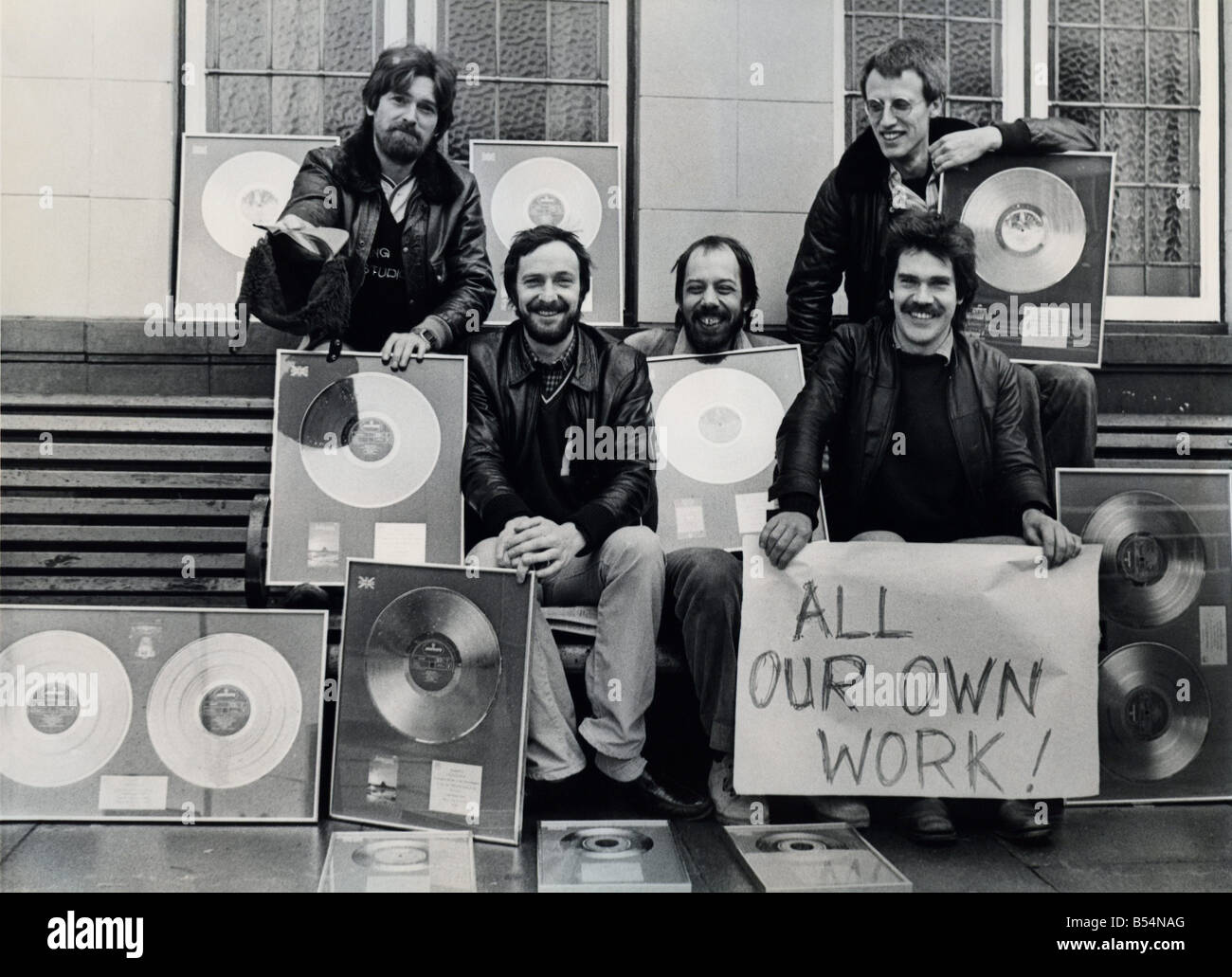 Lindisfarne feiern ihren 10. Geburtstag links Si Cowe Alan Hull Rod ...