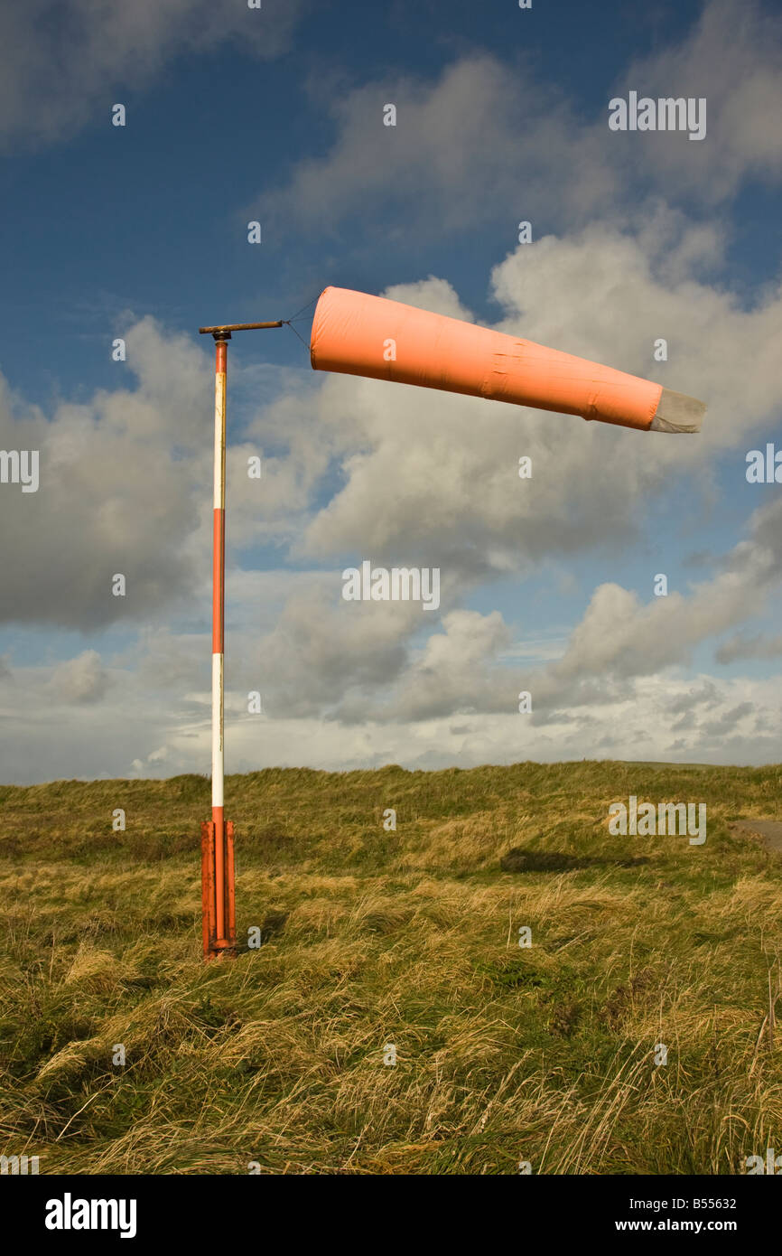 Windsack wind socke -Fotos und -Bildmaterial in hoher Auflösung – Alamy