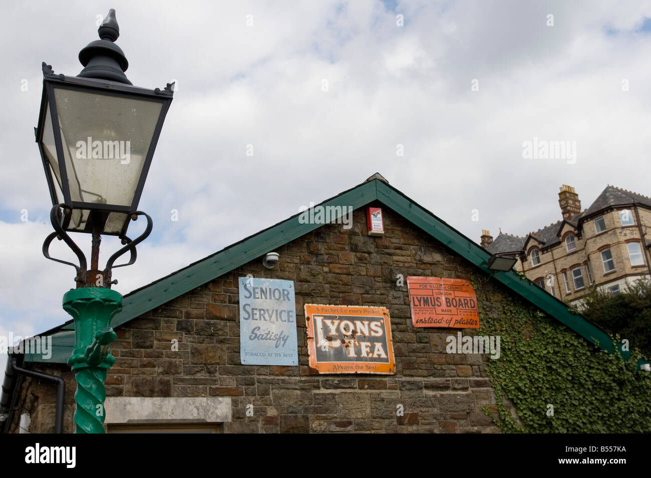 Erbe bahnhof -Fotos und -Bildmaterial in hoher Auflösung – Alamy