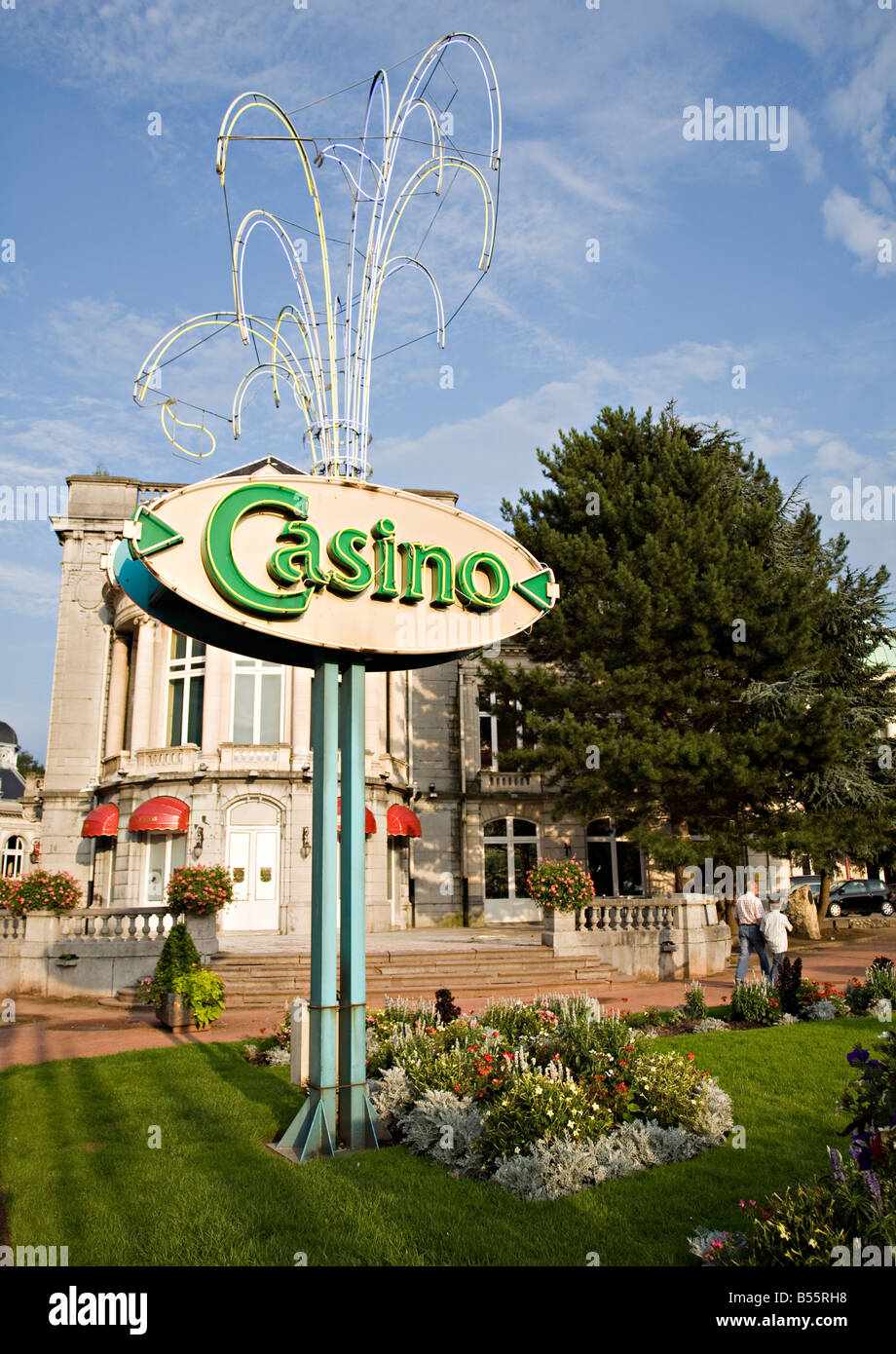 Spa schild -Fotos und -Bildmaterial in hoher Auflösung – Alamy