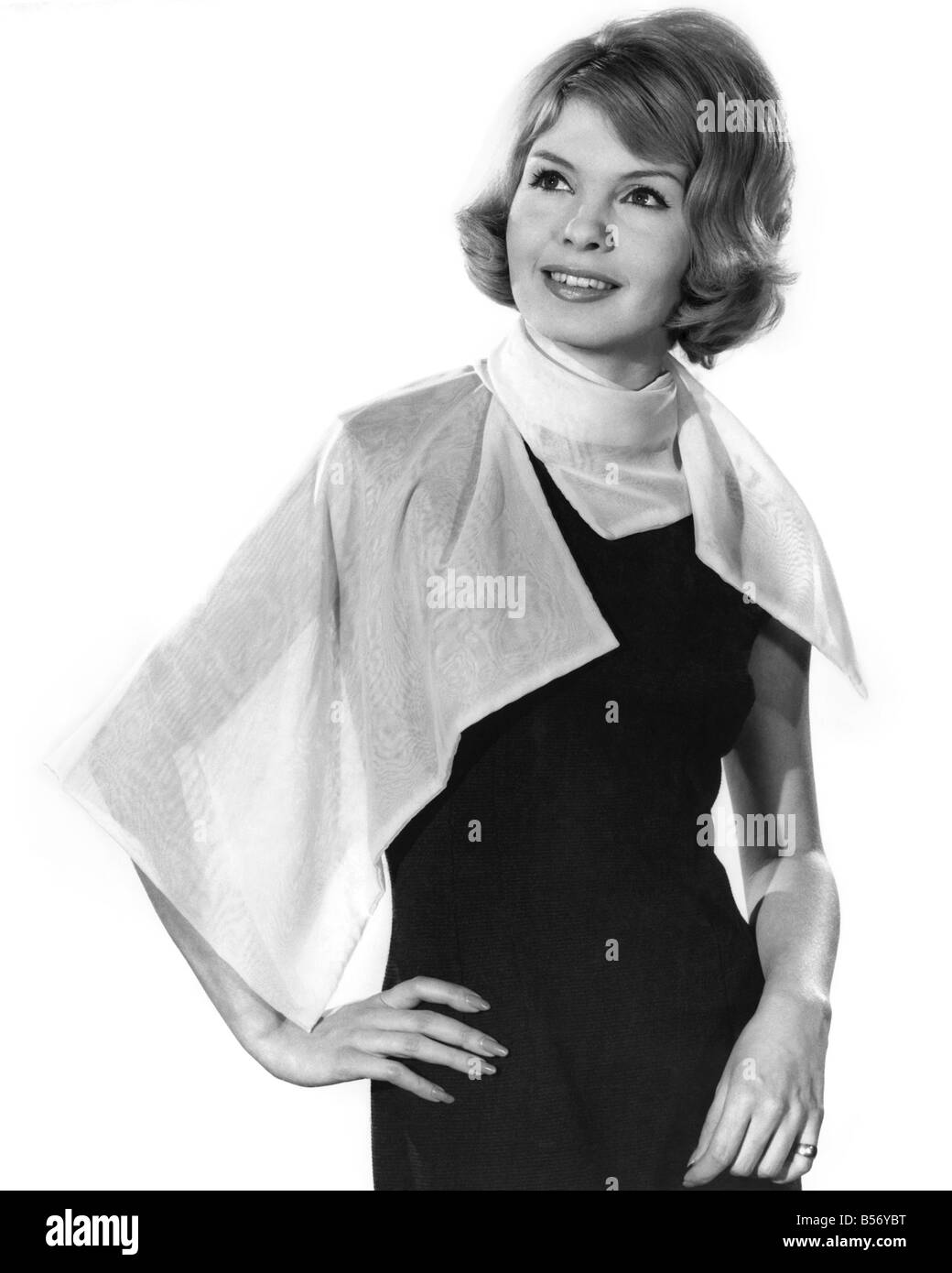 Tagwache Kleid Mode 1962: Nach dem Vorbild von ELizabeth Herzog ...