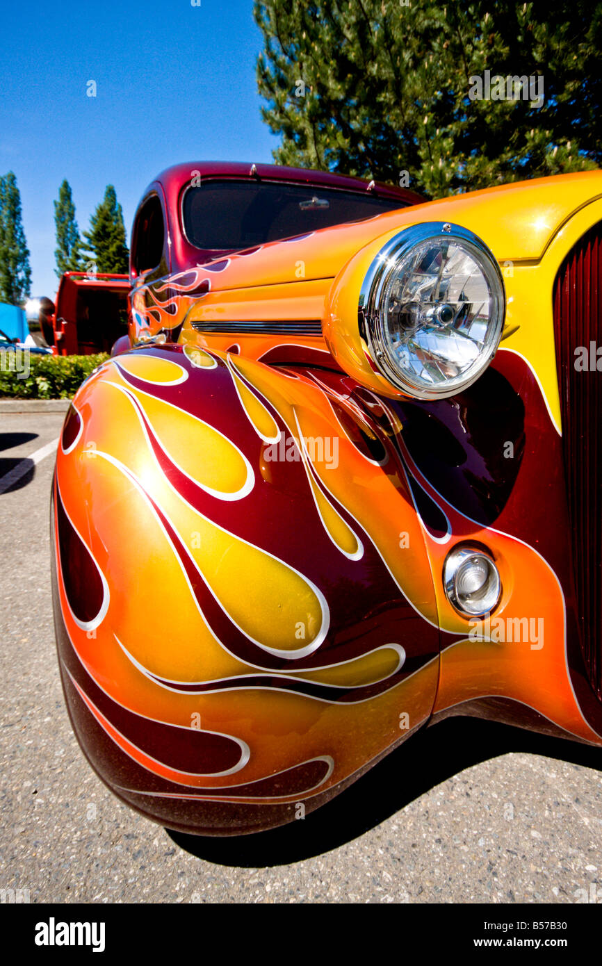 Hot rod mit flammen -Fotos und -Bildmaterial in hoher Auflösung – Alamy