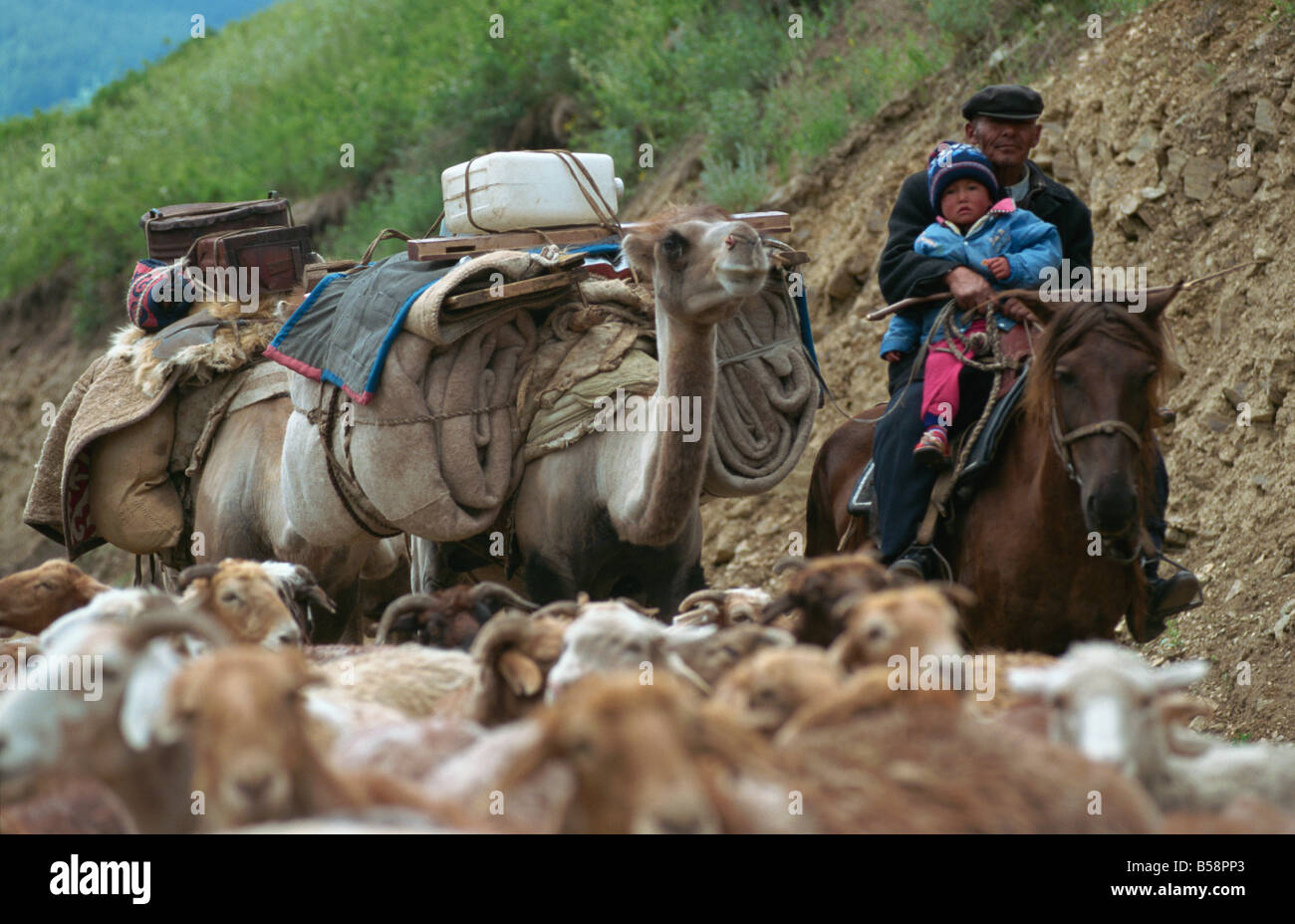Nomadische kasachische kinder -Fotos und -Bildmaterial in hoher ...