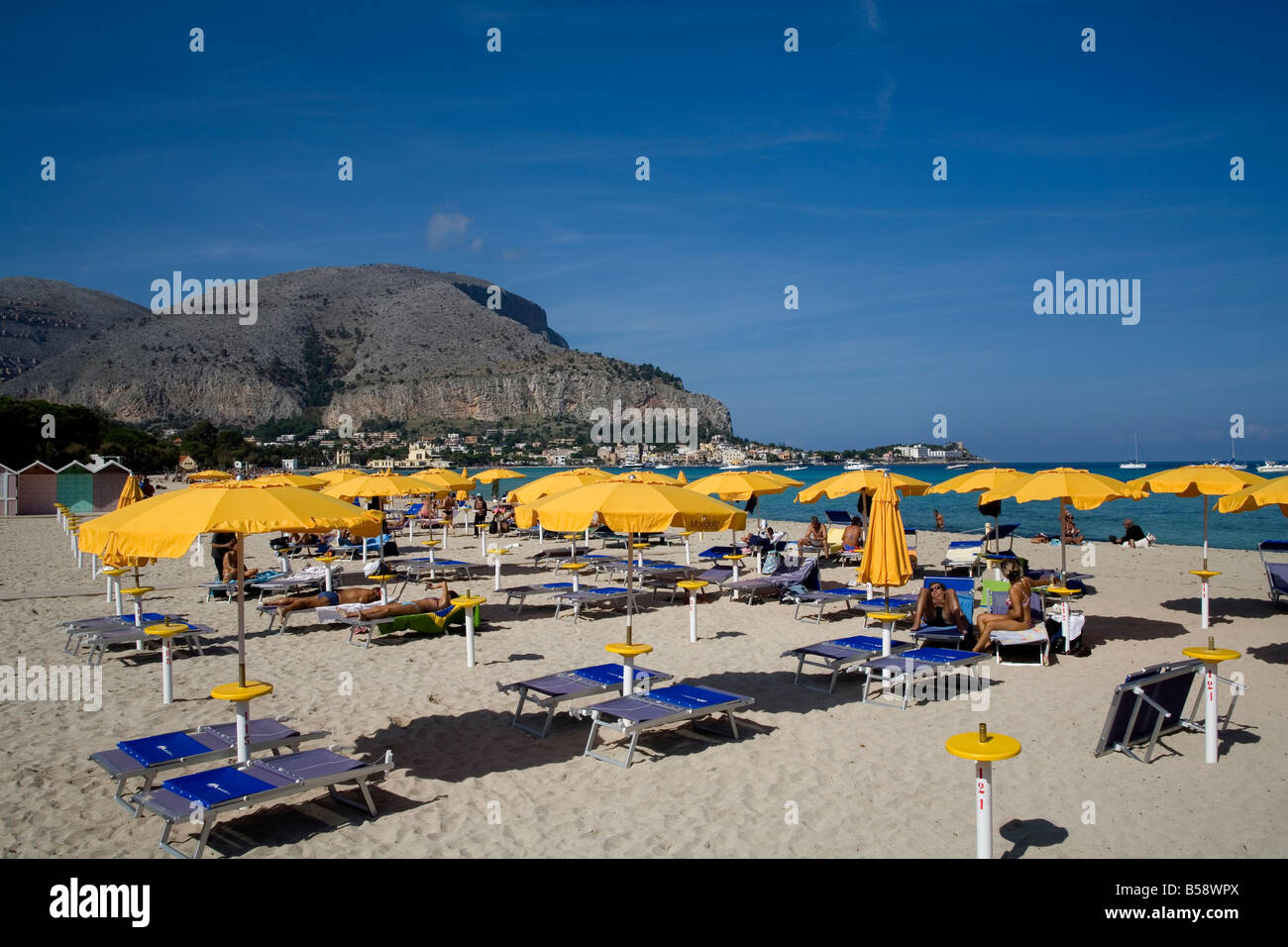 Italy sicily palermo beach resort -Fotos und -Bildmaterial in hoher ...