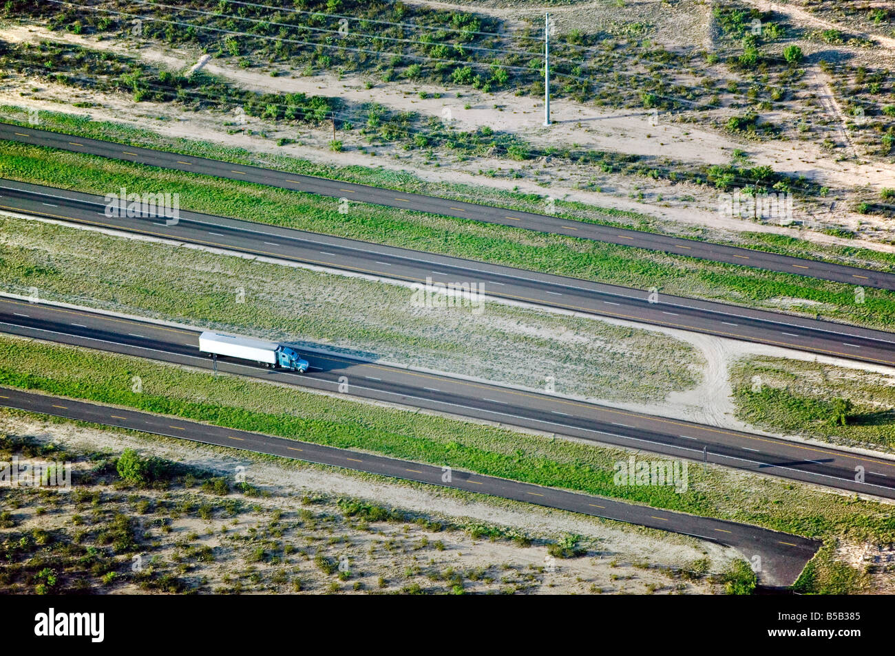Autobahn Lkw Stockfotos und -bilder Kaufen - Alamy
