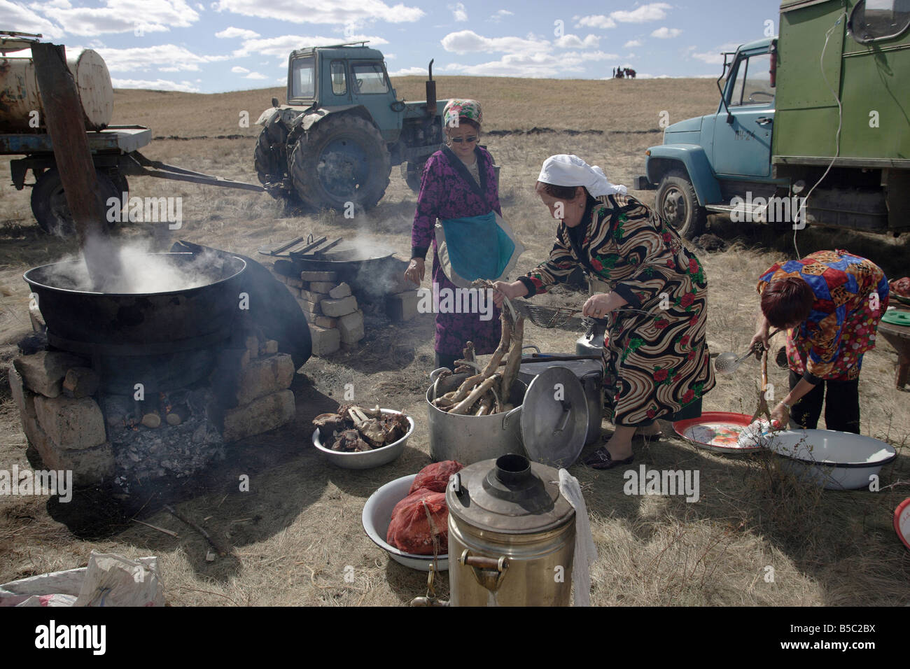 Republic kazakhstan asia women -Fotos und -Bildmaterial in hoher ...