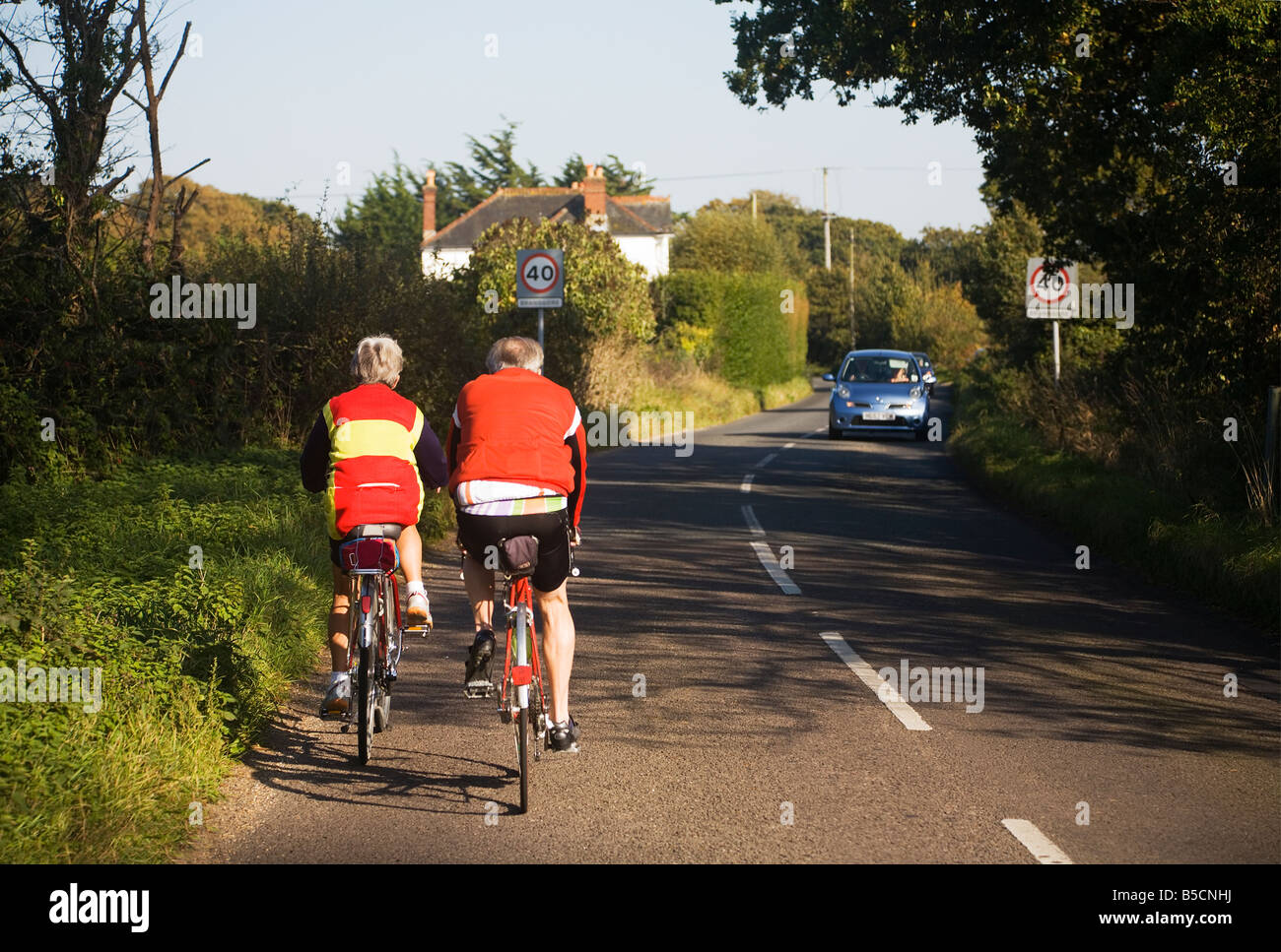 Aktive senioren, radfahrer, radfahren -Fotos und -Bildmaterial in hoher ...