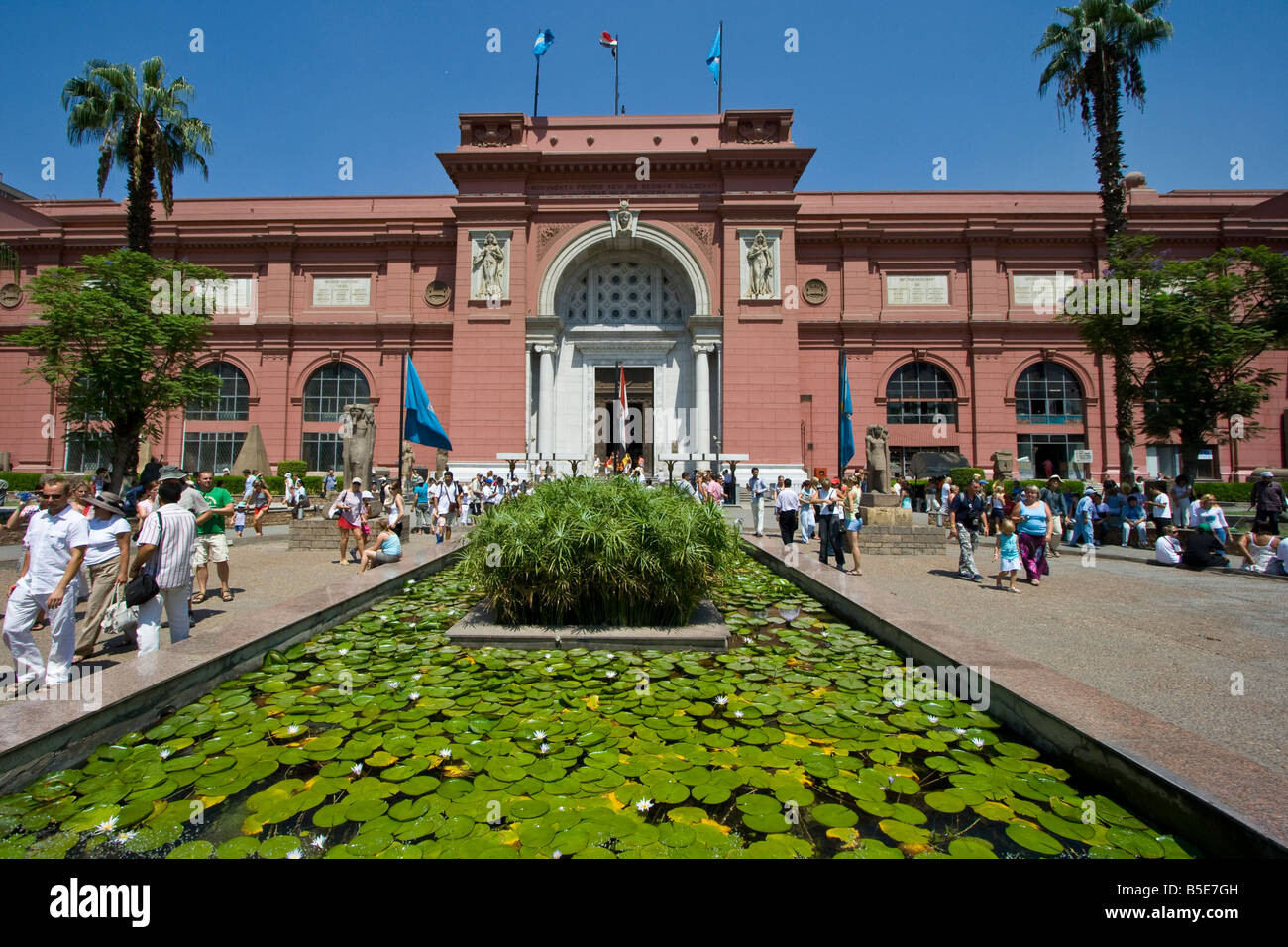 Kairo ägyptisches museum -Fotos und -Bildmaterial in hoher Auflösung ...