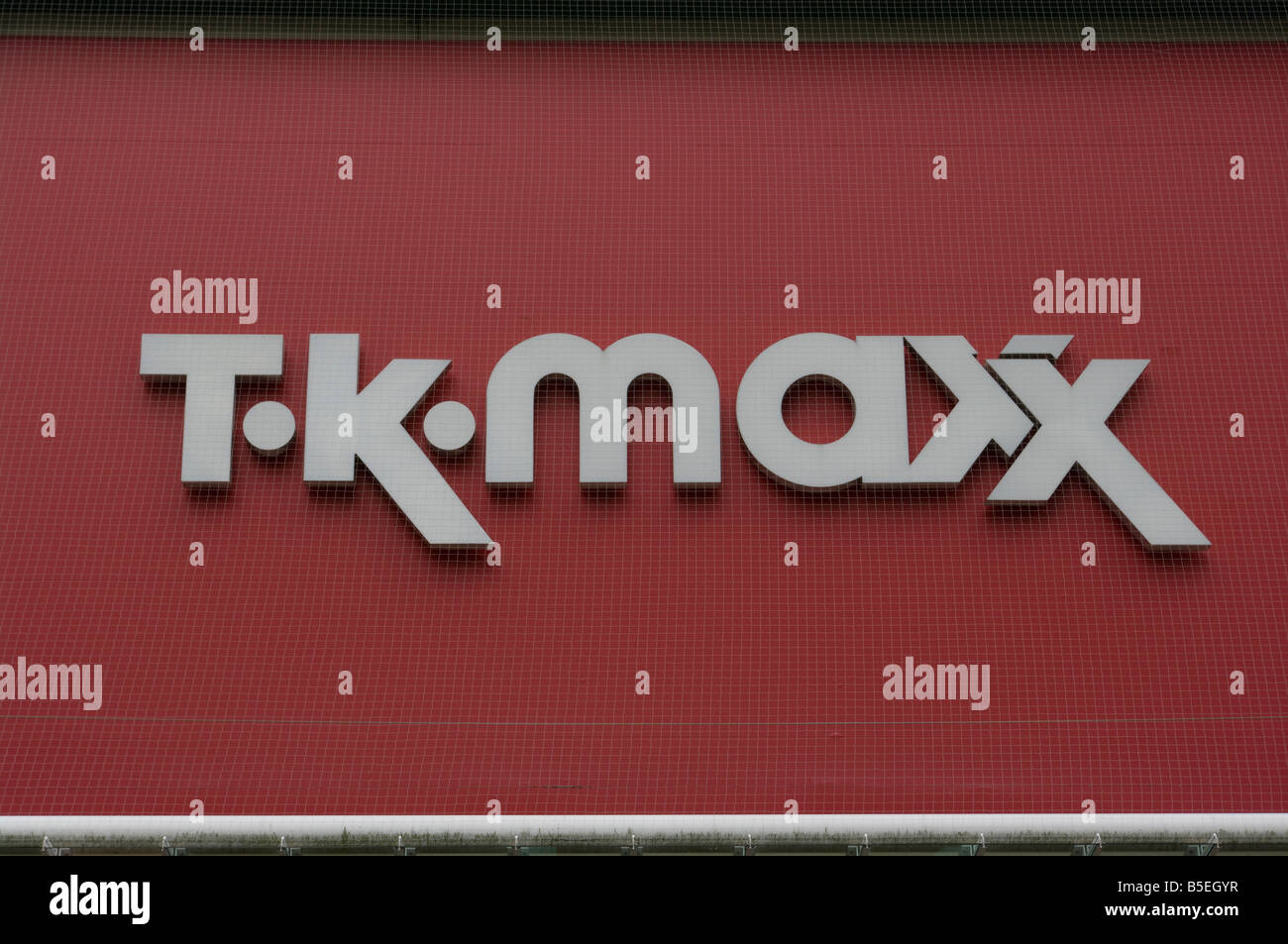 Tkmaxx zeichen -Fotos und -Bildmaterial in hoher Auflösung – Alamy