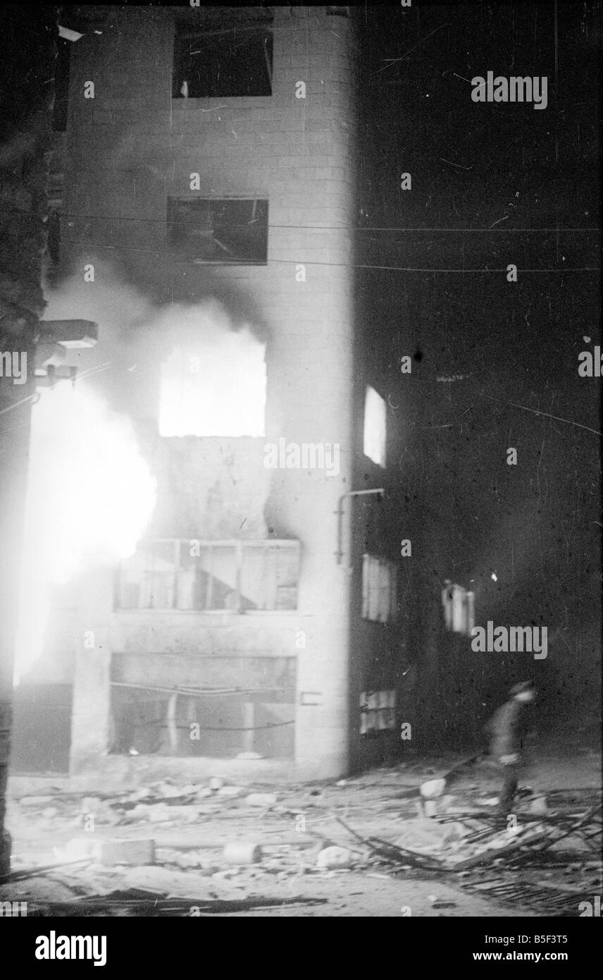 Explosion der 1940er jahre -Fotos und -Bildmaterial in hoher Auflösung ...